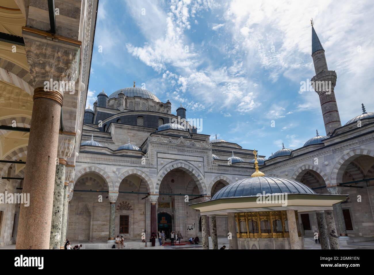 Beyazit mosque, or Beyazit Camii - one of the oldest mosques in ...