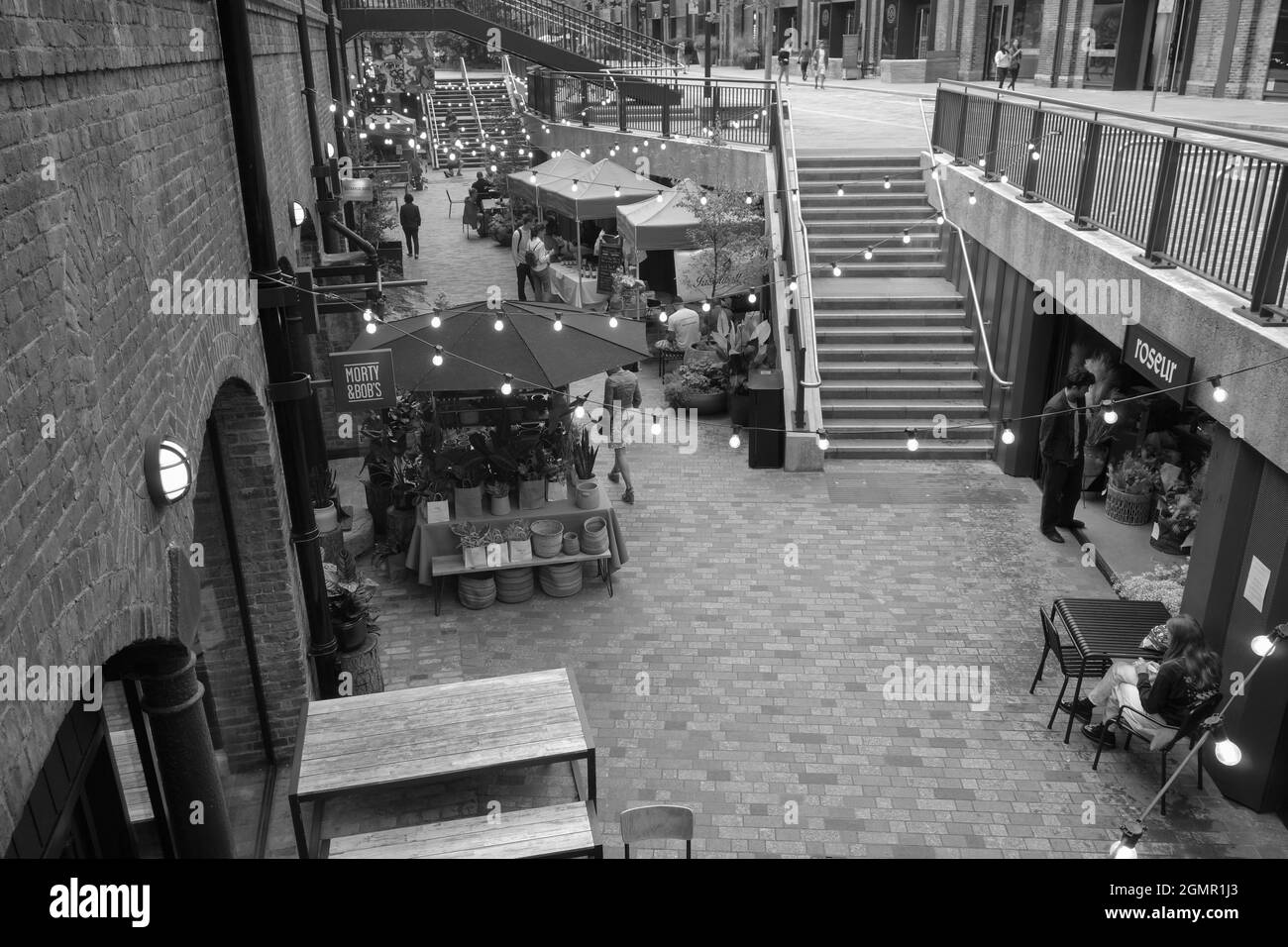 Kings cross cafe Black and White Stock Photos & Images - Alamy
