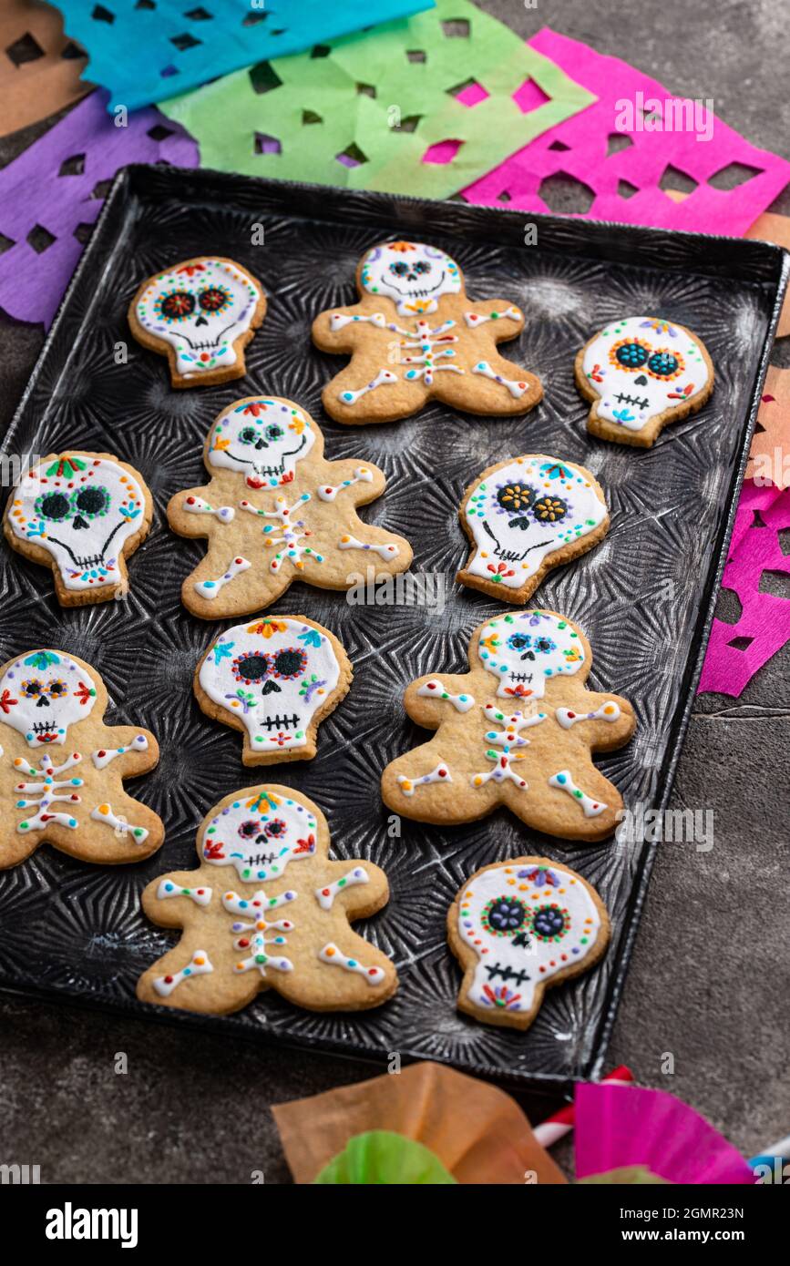 Decorating sugar skull hi-res stock photography and images - Alamy