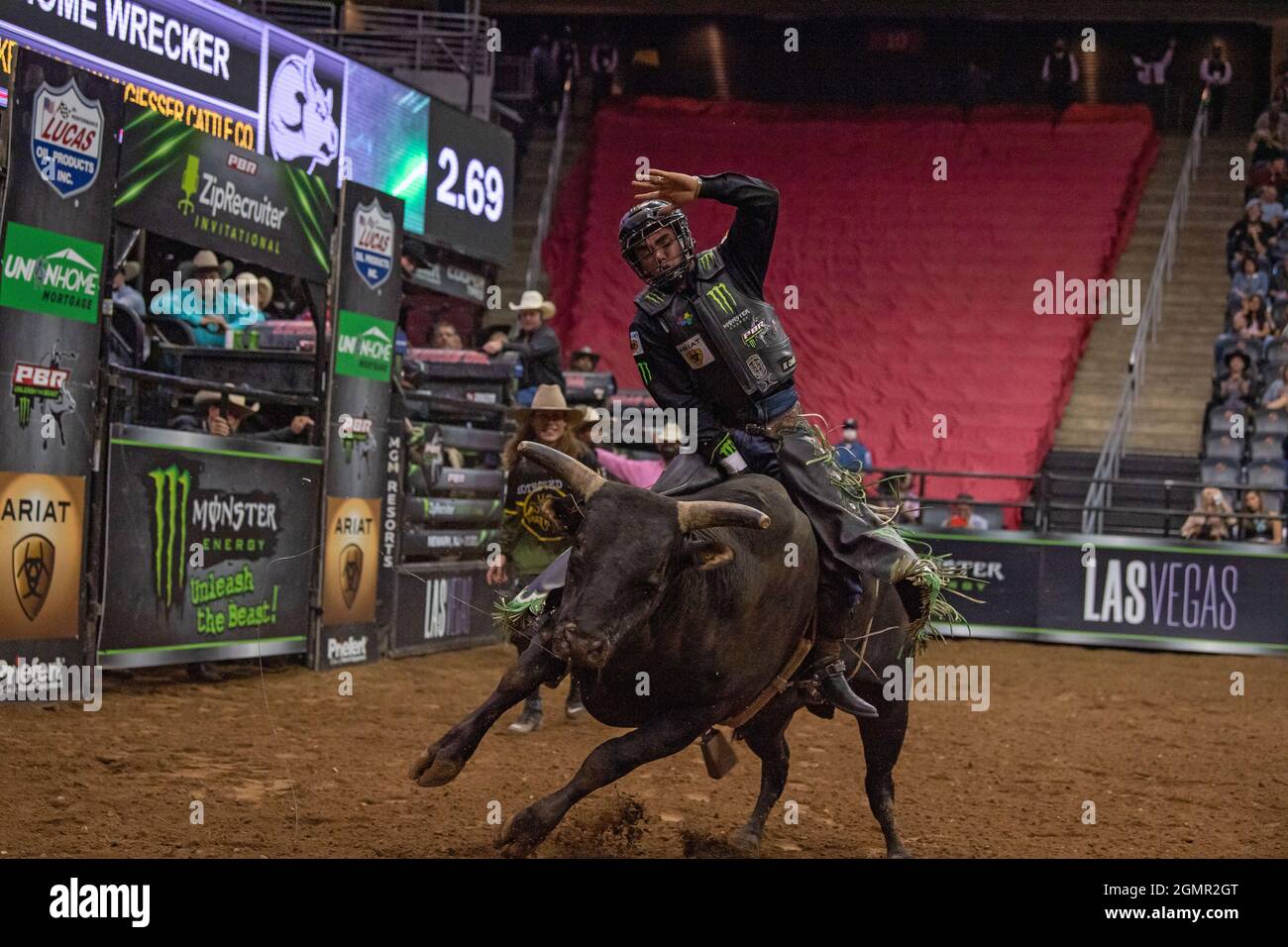 Wracker hi-res stock photography and images - Alamy