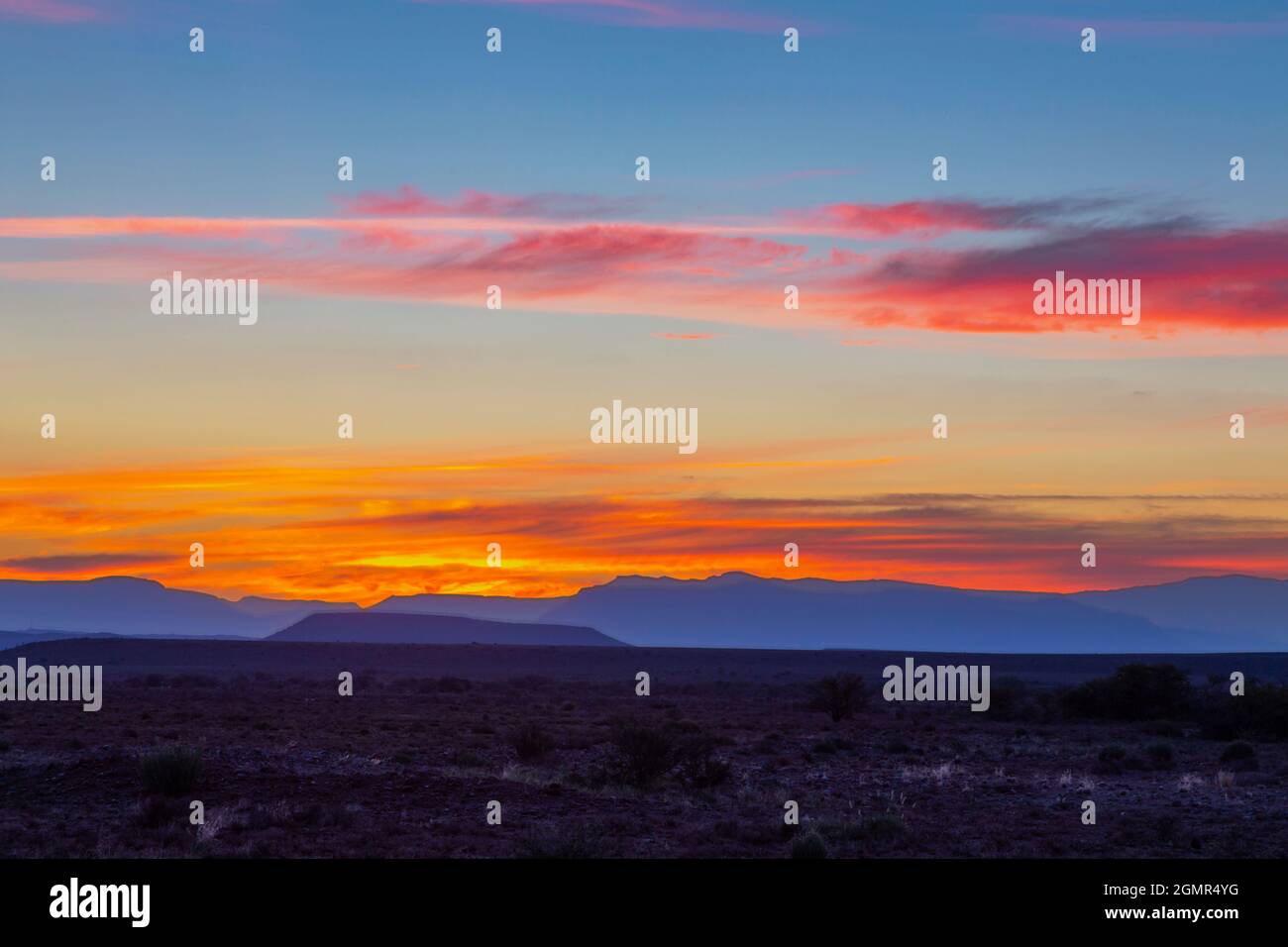 Karoo mountains rocks hi-res stock photography and images - Alamy