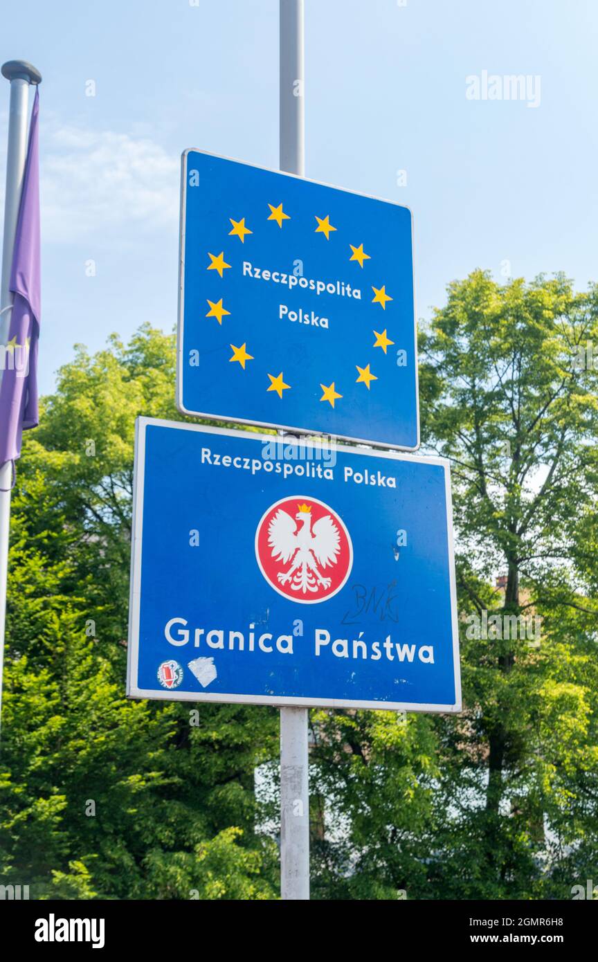 Border signs hi-res stock photography and images - Alamy