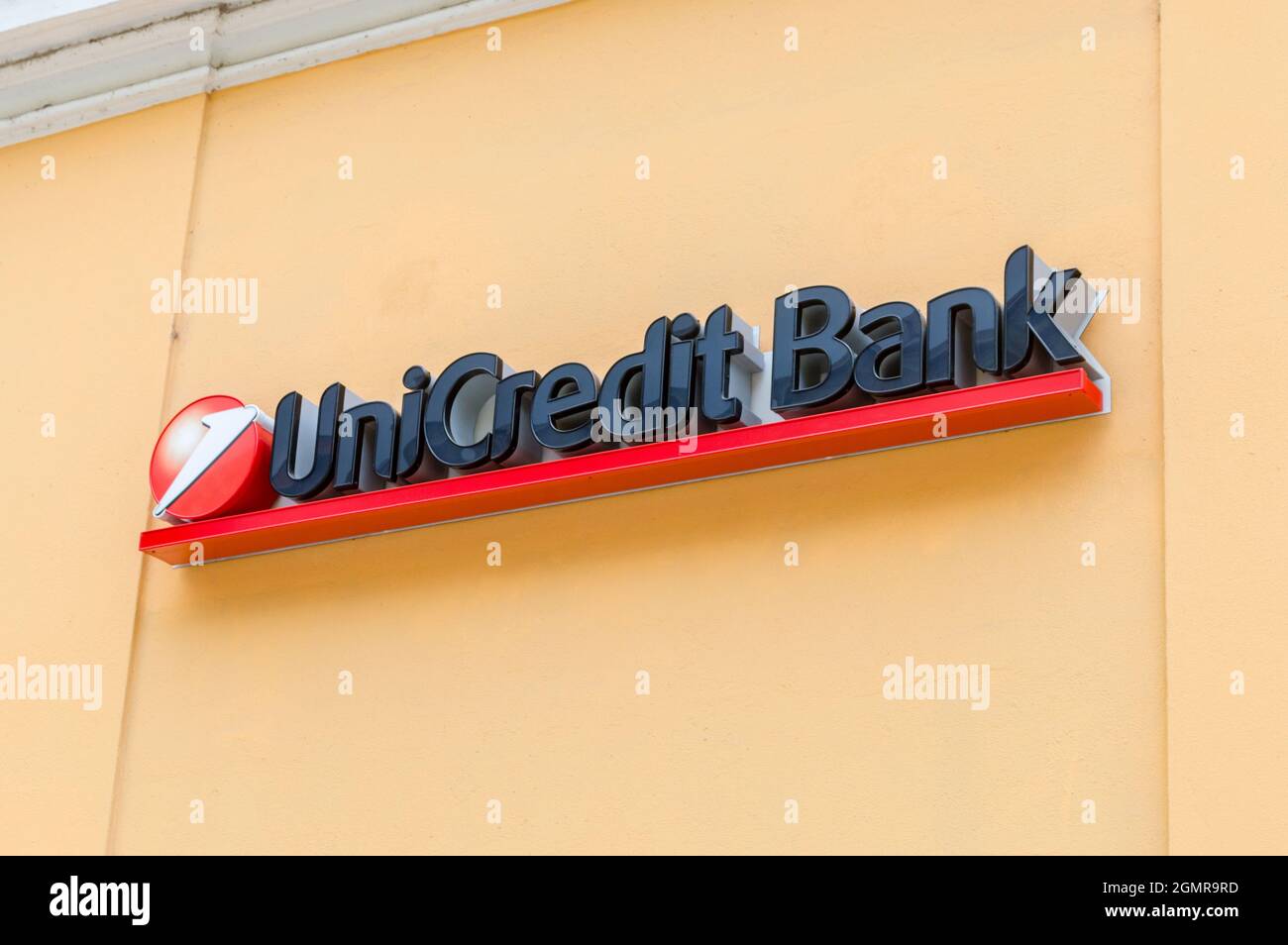 Unicredit group logo hi-res stock photography and images - Alamy
