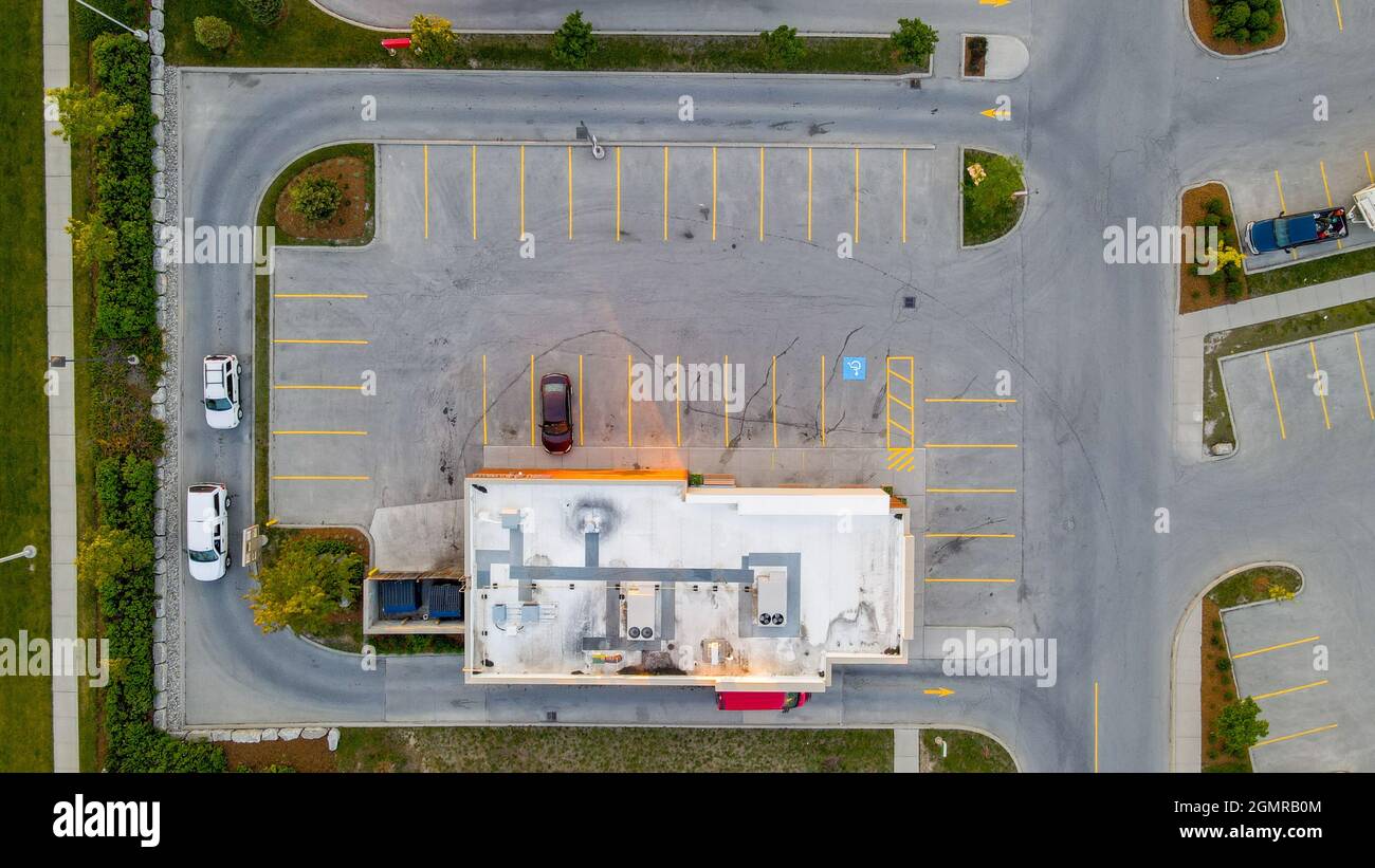 Tim hortons drive thru hi-res stock photography and images - Alamy