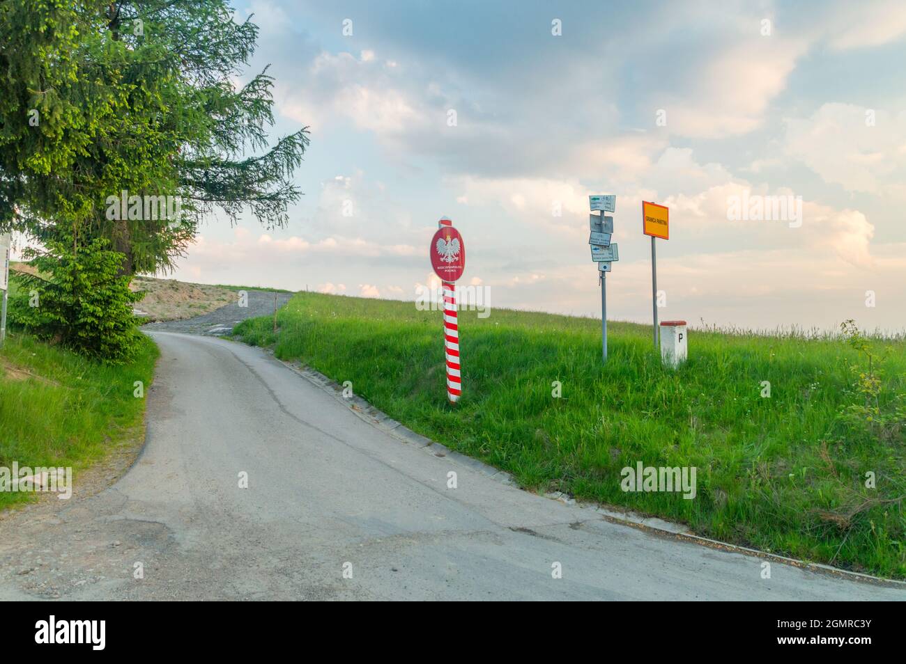 Sign border crossing poland hi-res stock photography and images - Alamy