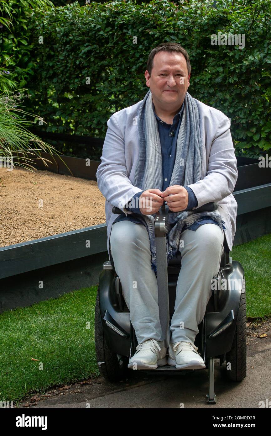 Tv presenter mark lane hi-res stock photography and images - Alamy