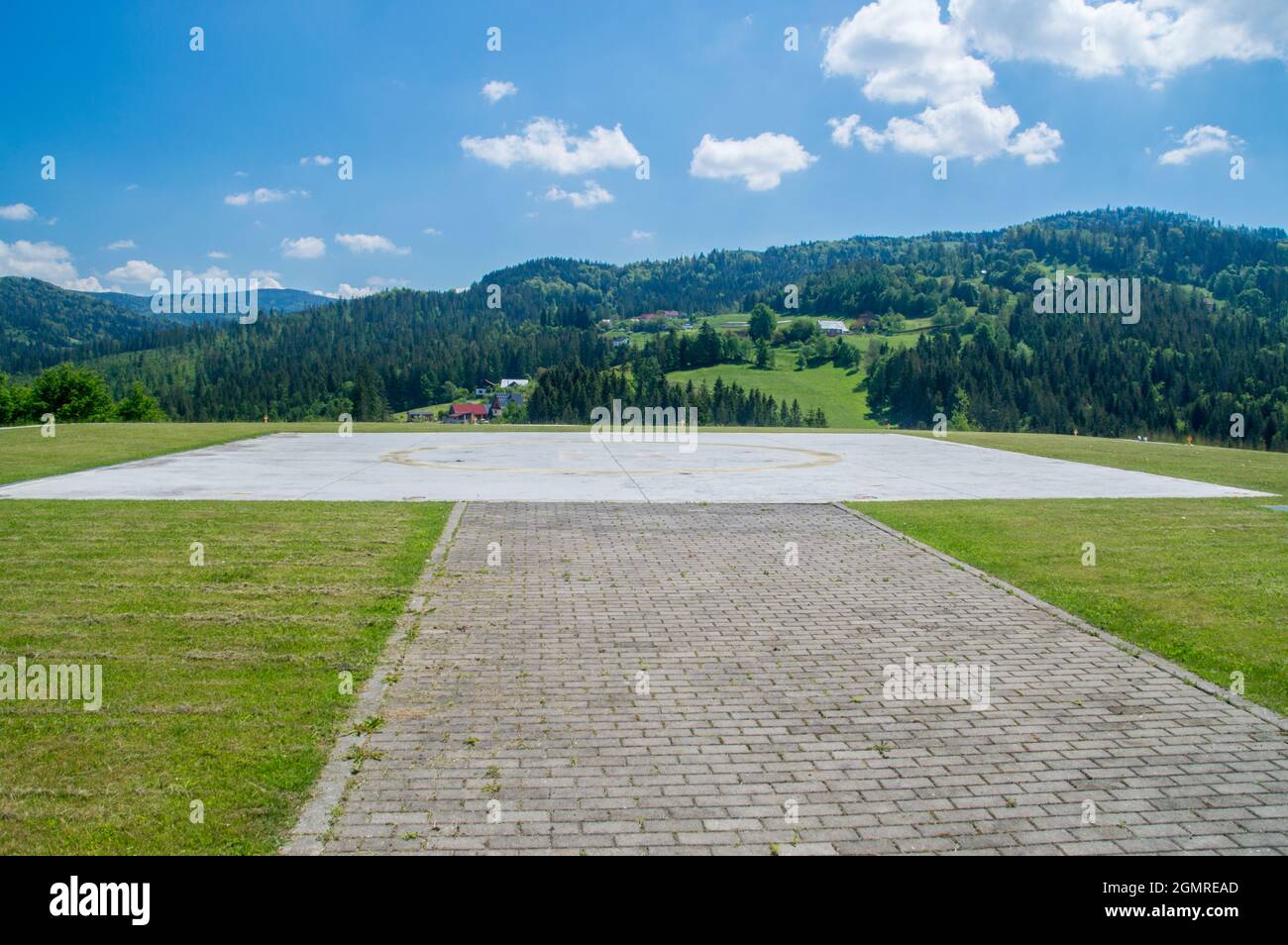 Helipad empty hi-res stock photography and images - Alamy