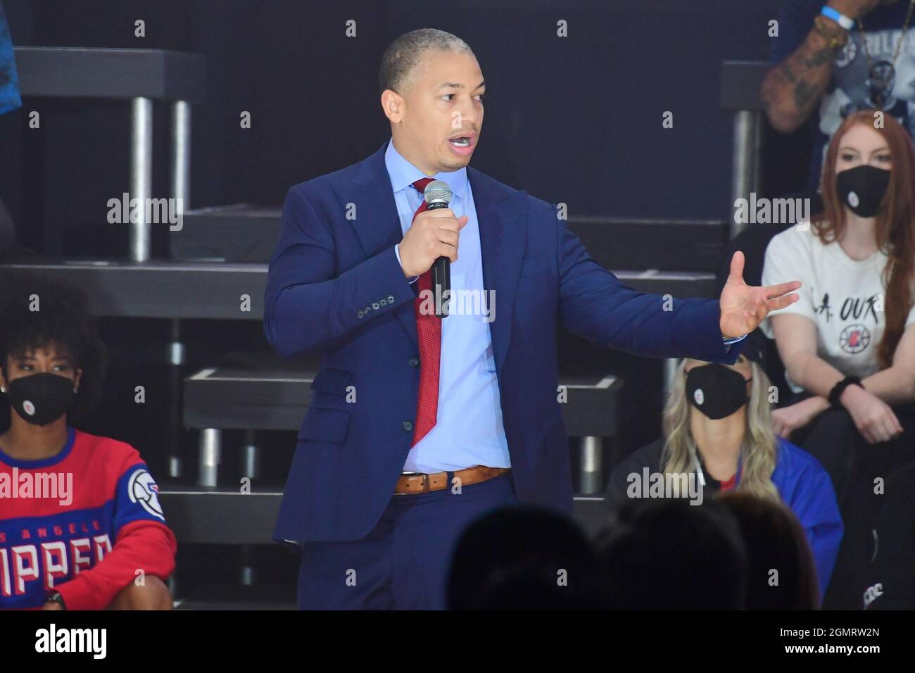 Los Angeles Clippers head coach Tyronn Lue speaks during a ...