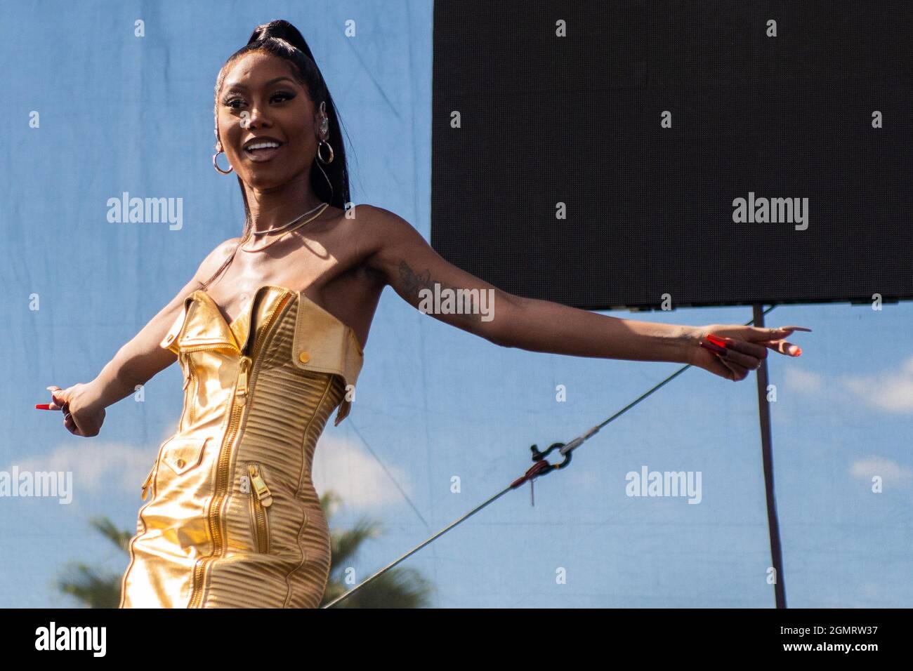 Muni long hi-res stock photography and images - Alamy