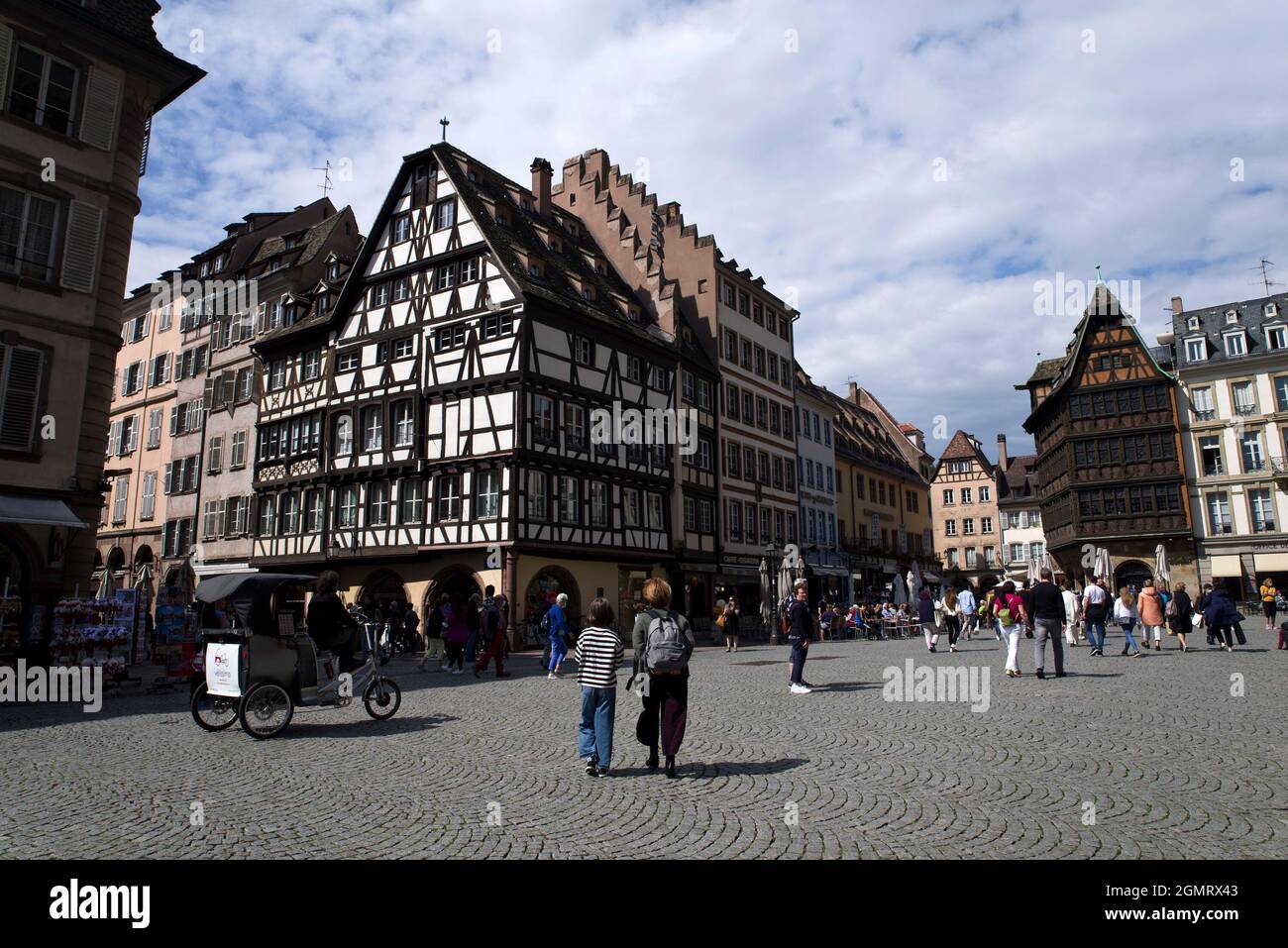 Cathedral Square Strasbourg Stock Photo - Alamy