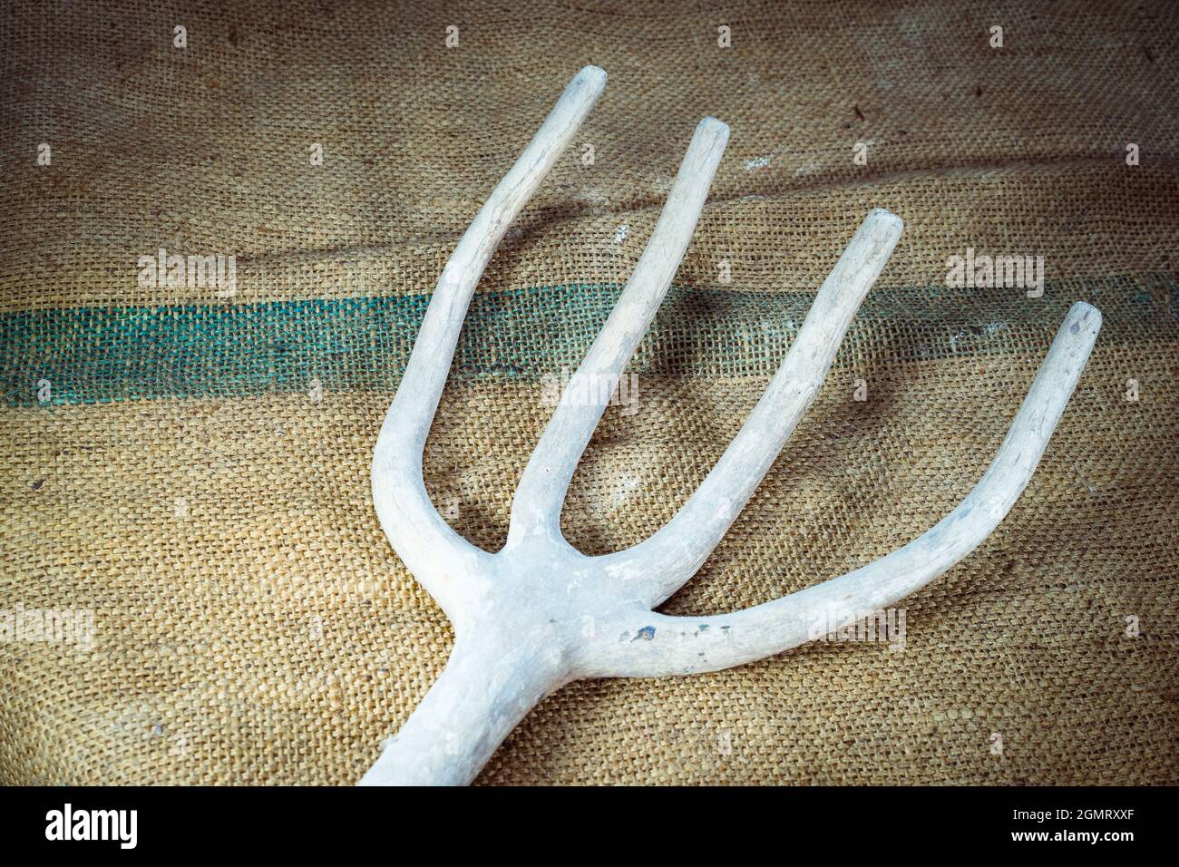 Tool farm hay pitchfork straw hi-res stock photography and images - Alamy