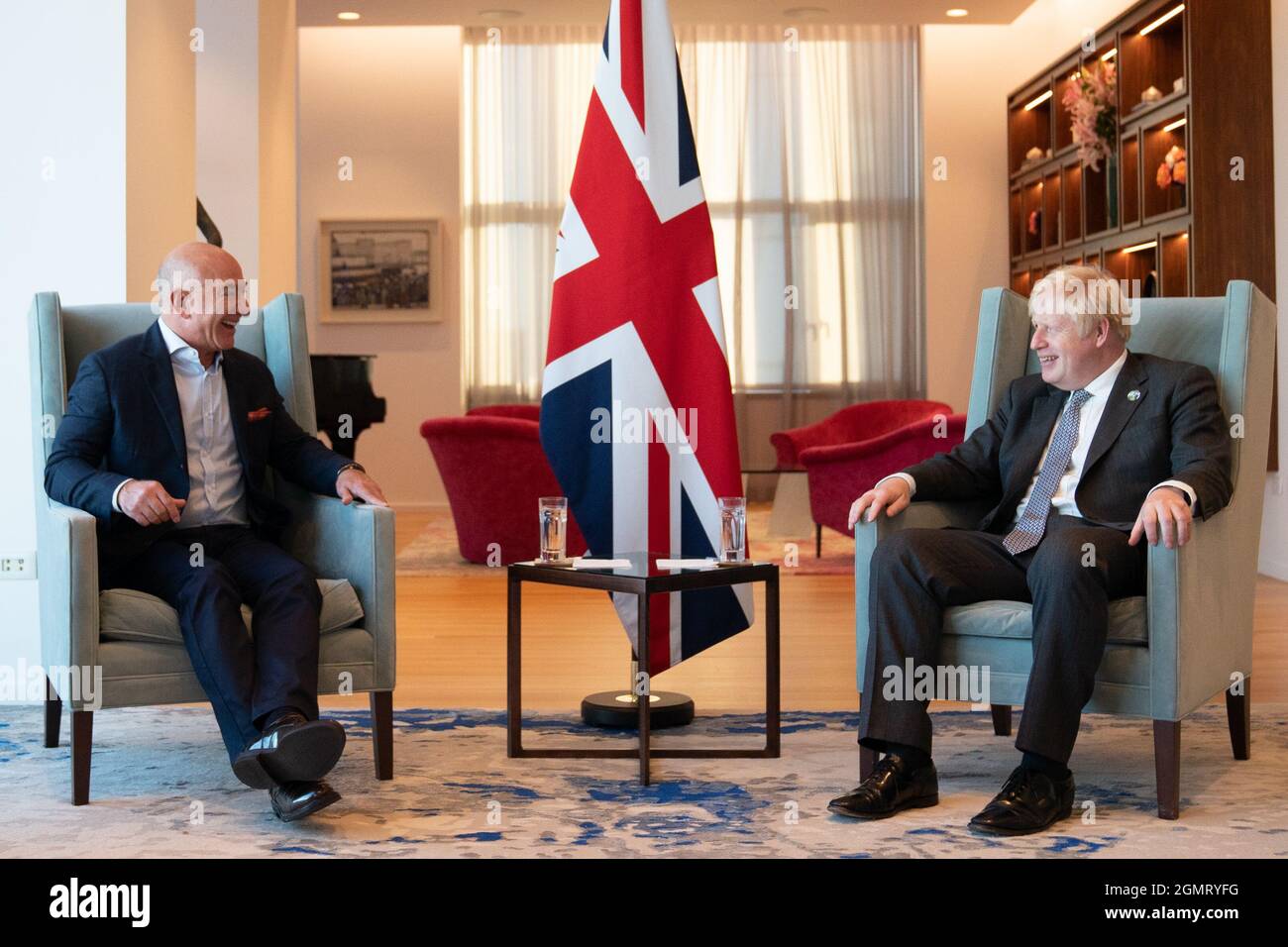 Prime Minister Boris Johnson meets with Amazon Executive chairman, Jeff ...