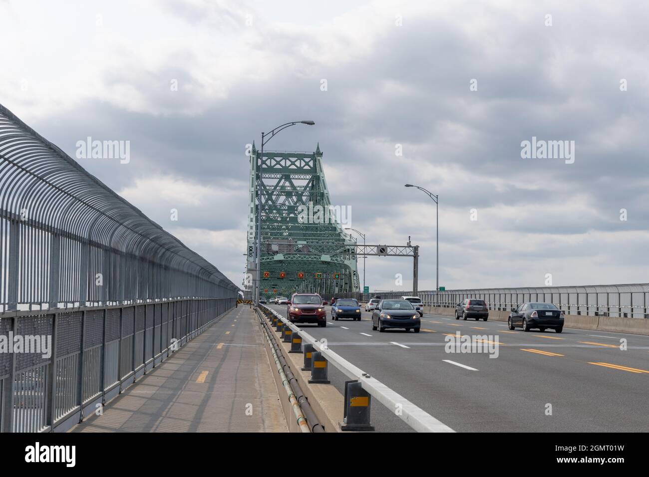 Quebec bridge hi-res stock photography and images - Alamy
