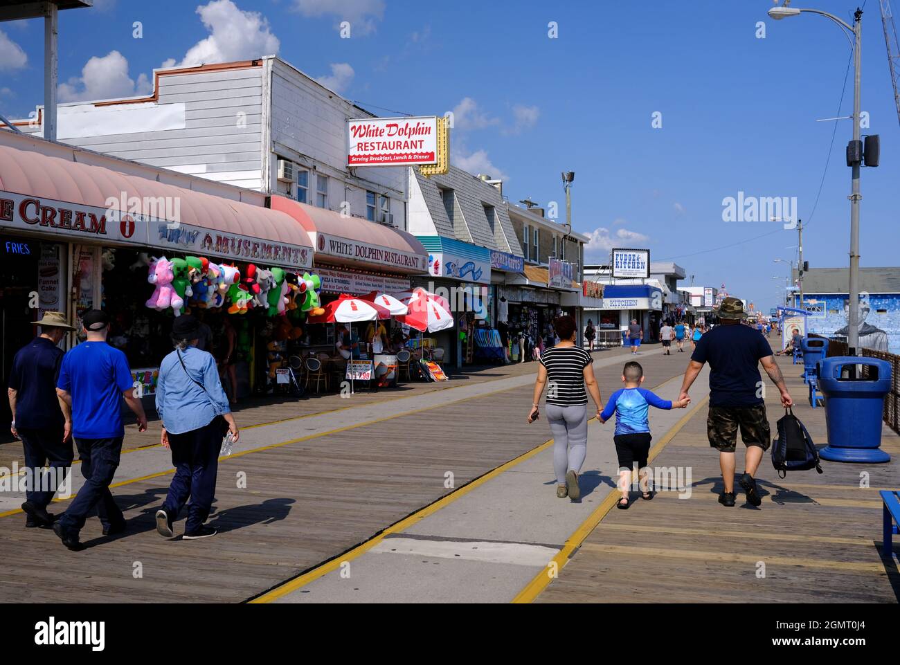Wildwood boardwalk hi-res stock photography and images - Alamy