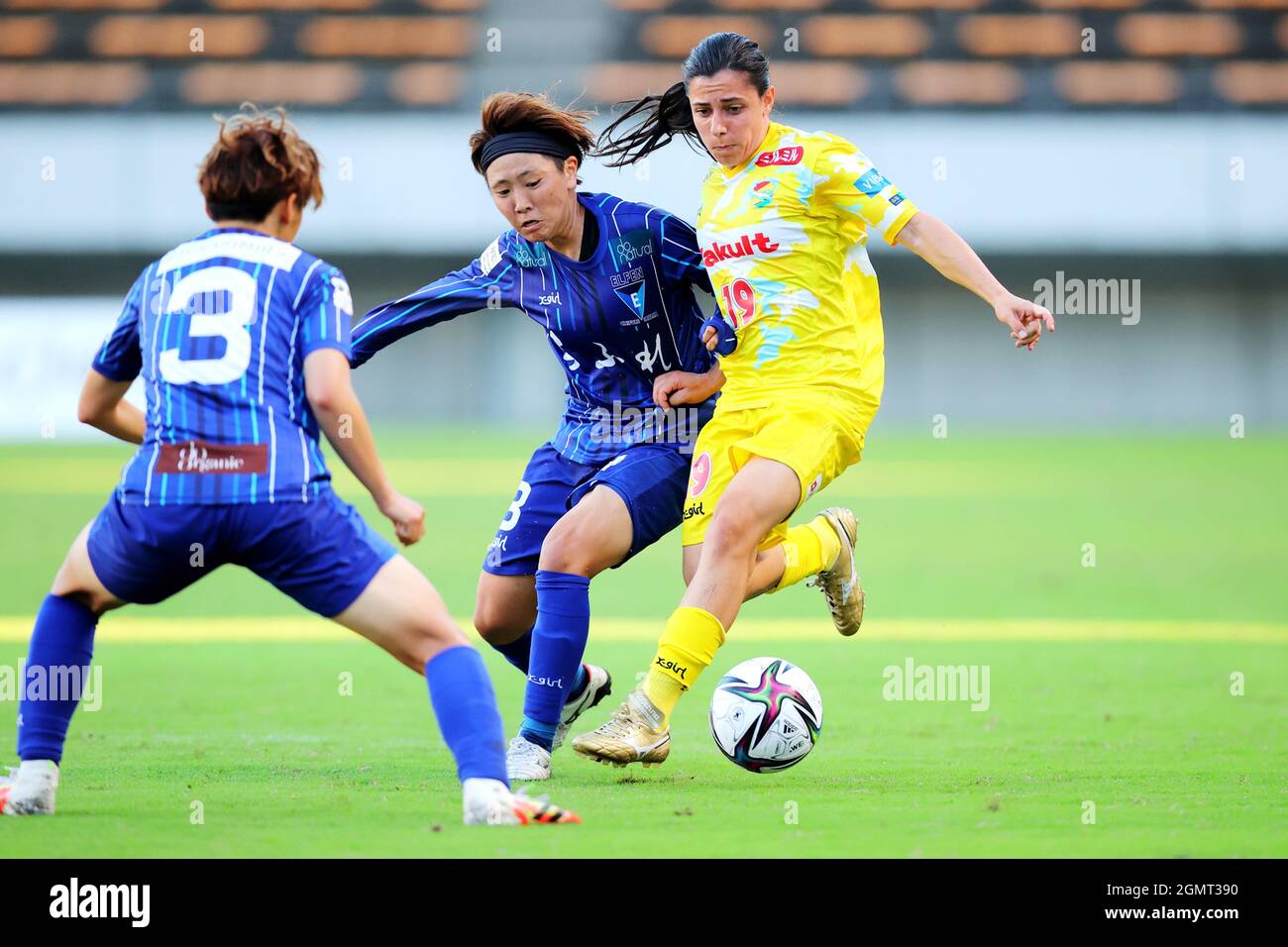 Chiba, Japan. 20th Sep, 2021. (L-R) Juri Kawano (Elfen), Alex Chidiac ...
