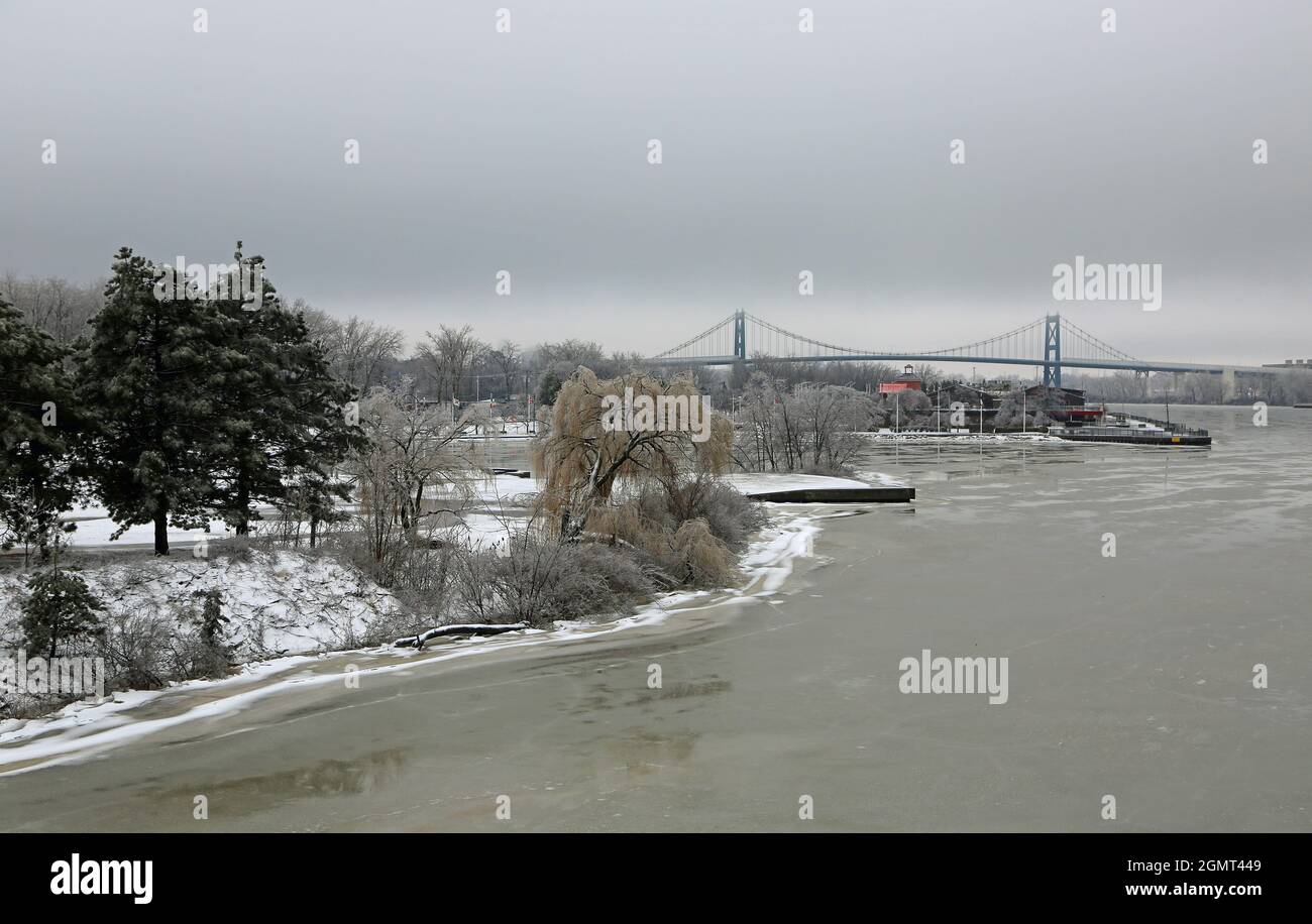 Rain ohio river nature hi-res stock photography and images - Alamy