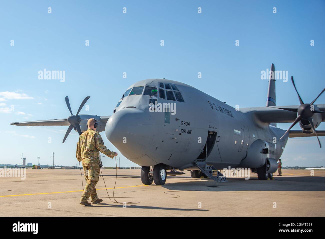 136th airlift wing hi-res stock photography and images - Alamy