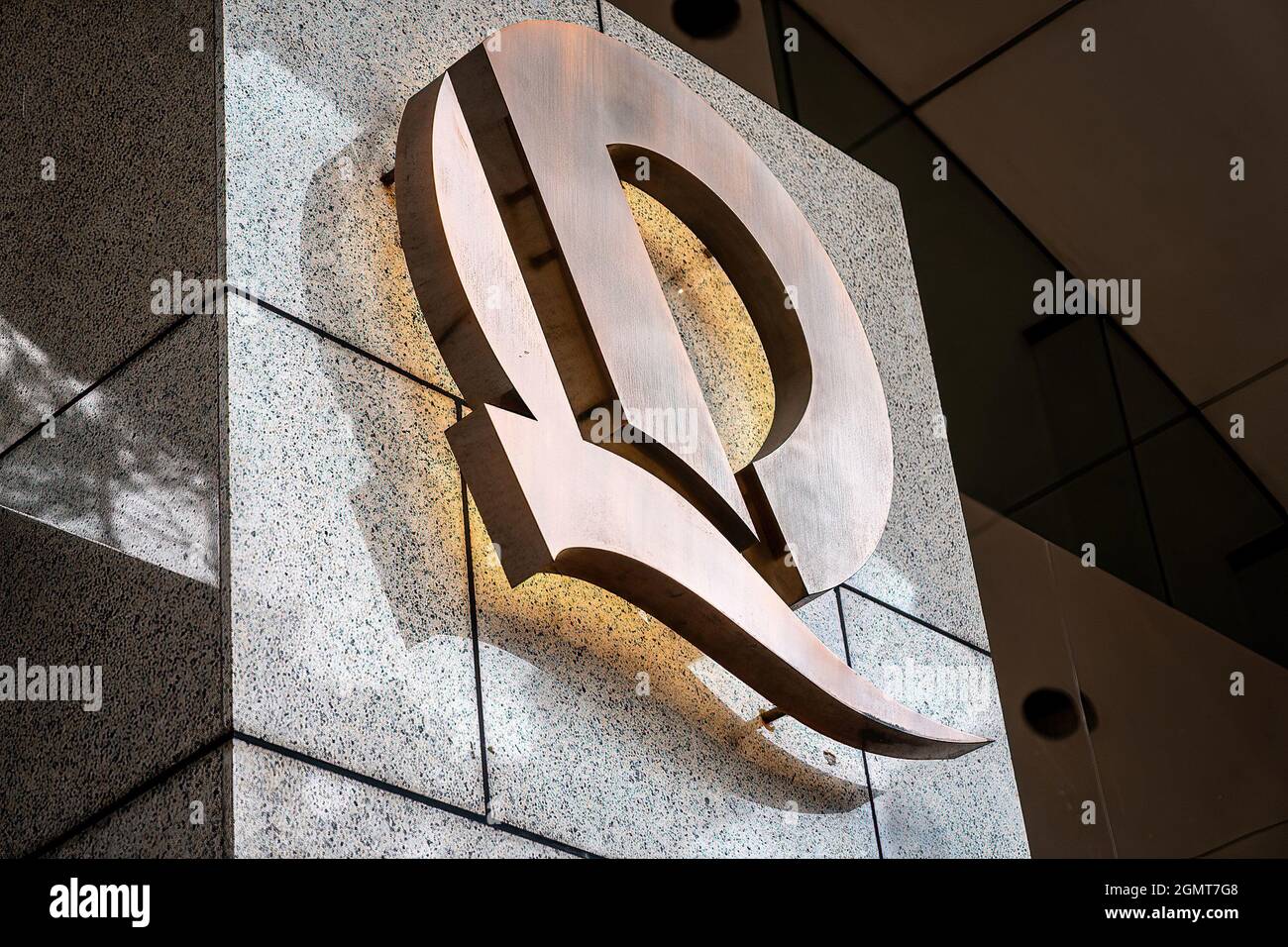 Evergrande logo hi-res stock photography and images - Alamy