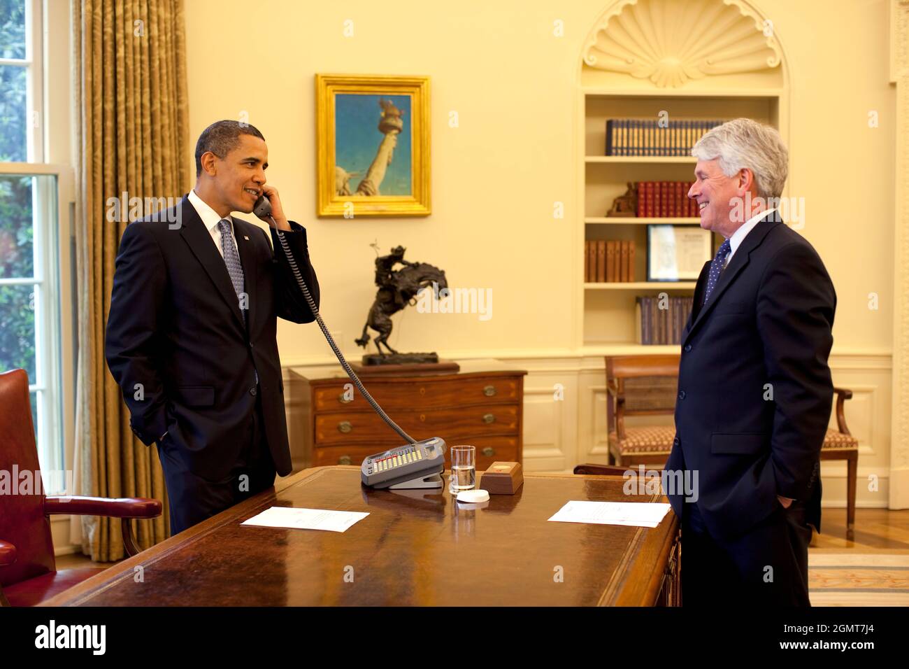 President Barack Obama talks with Supreme Court Justice David Souter ...