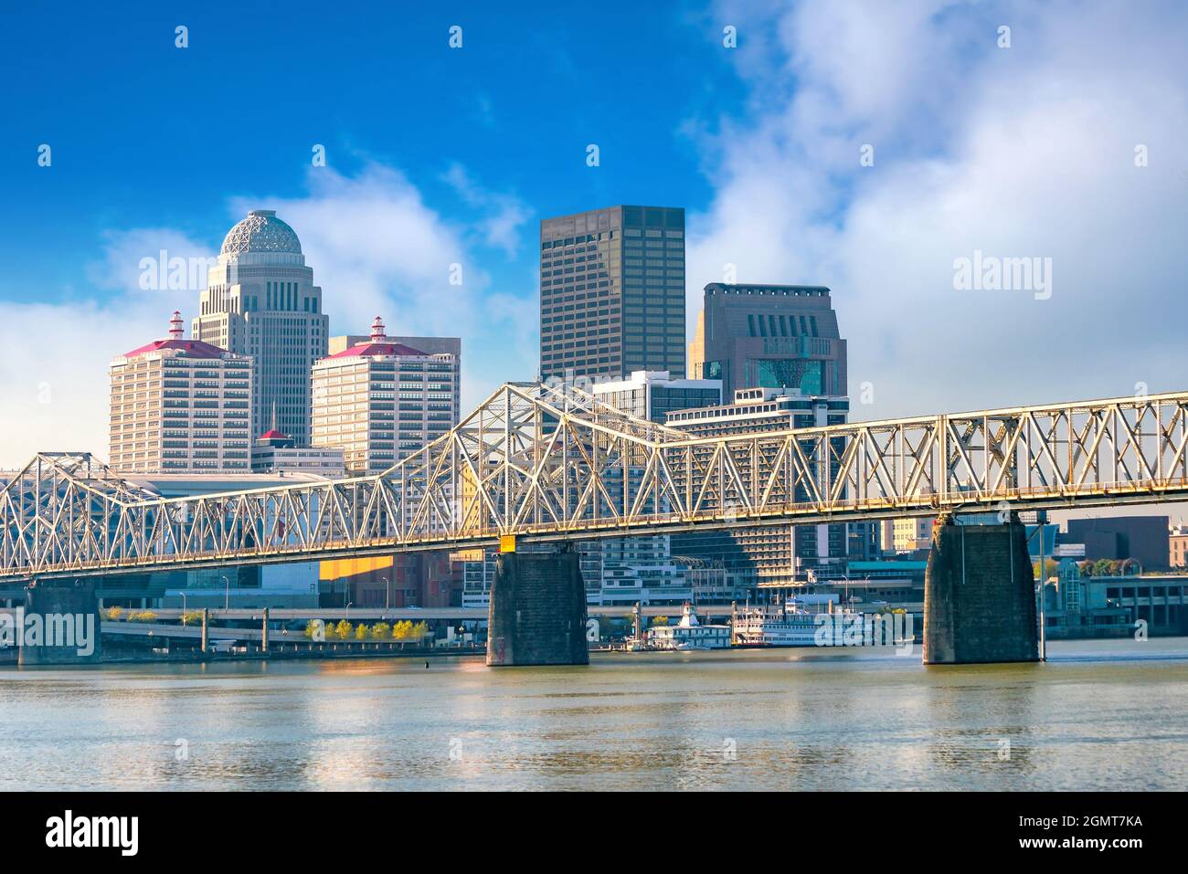 View of Skyline downtown Louisville in Kentucky USA Stock Photo - Alamy
