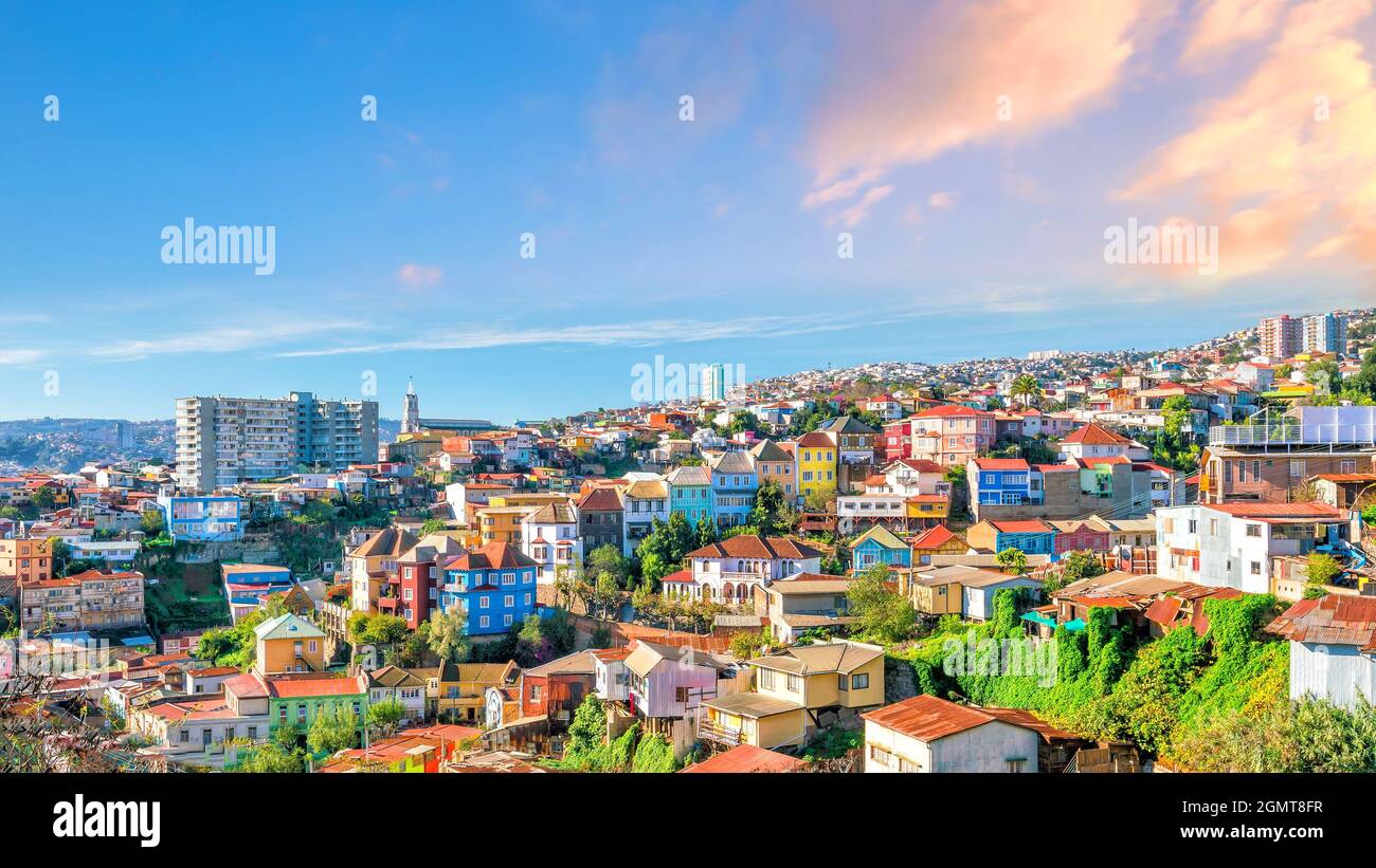 Colorful buildings of the UNESCO World Heritage city of Valparaiso ...