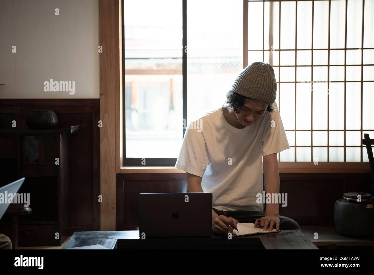 Traditional Japanese House - Work on Vacation Stock Photo - Alamy