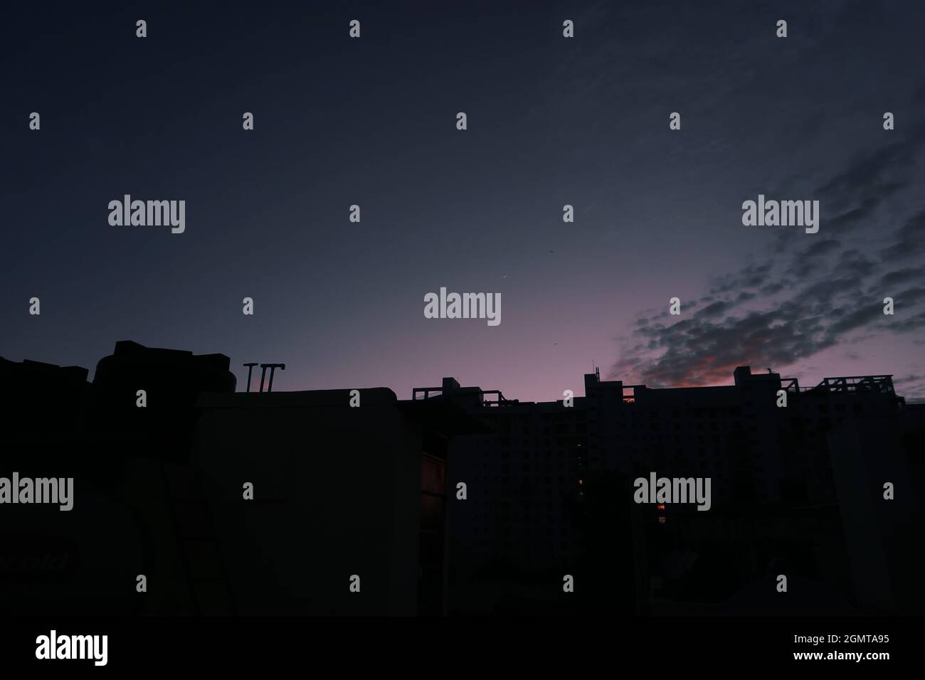 Sunset over the building hi-res stock photography and images - Alamy