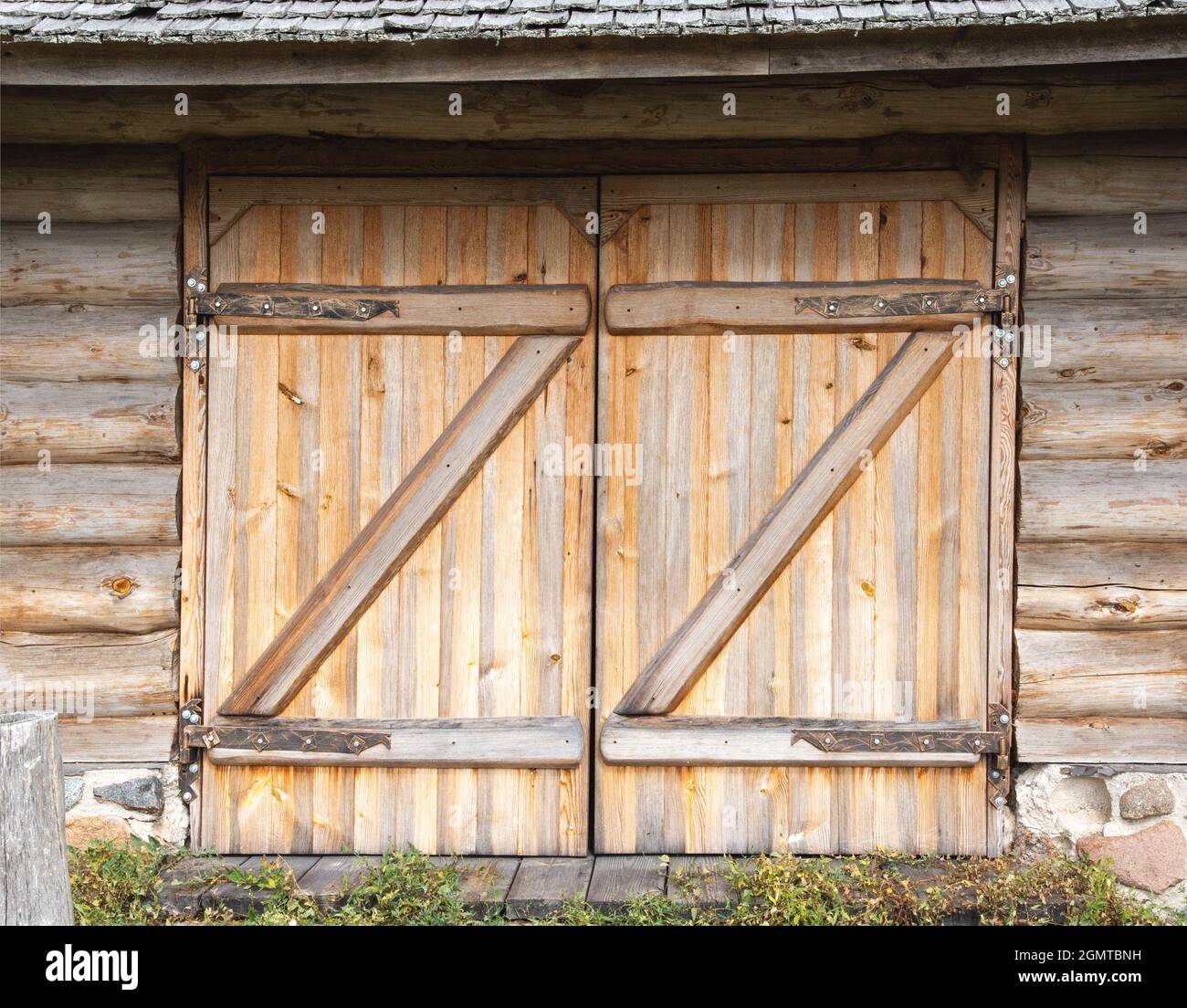 Log gates hi-res stock photography and images - Alamy