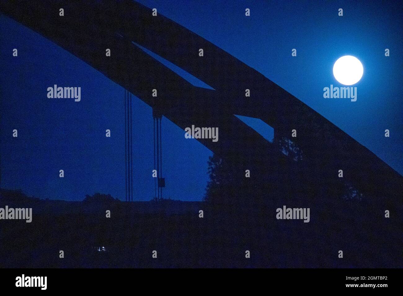 Pennybacker bridge hi-res stock photography and images - Alamy