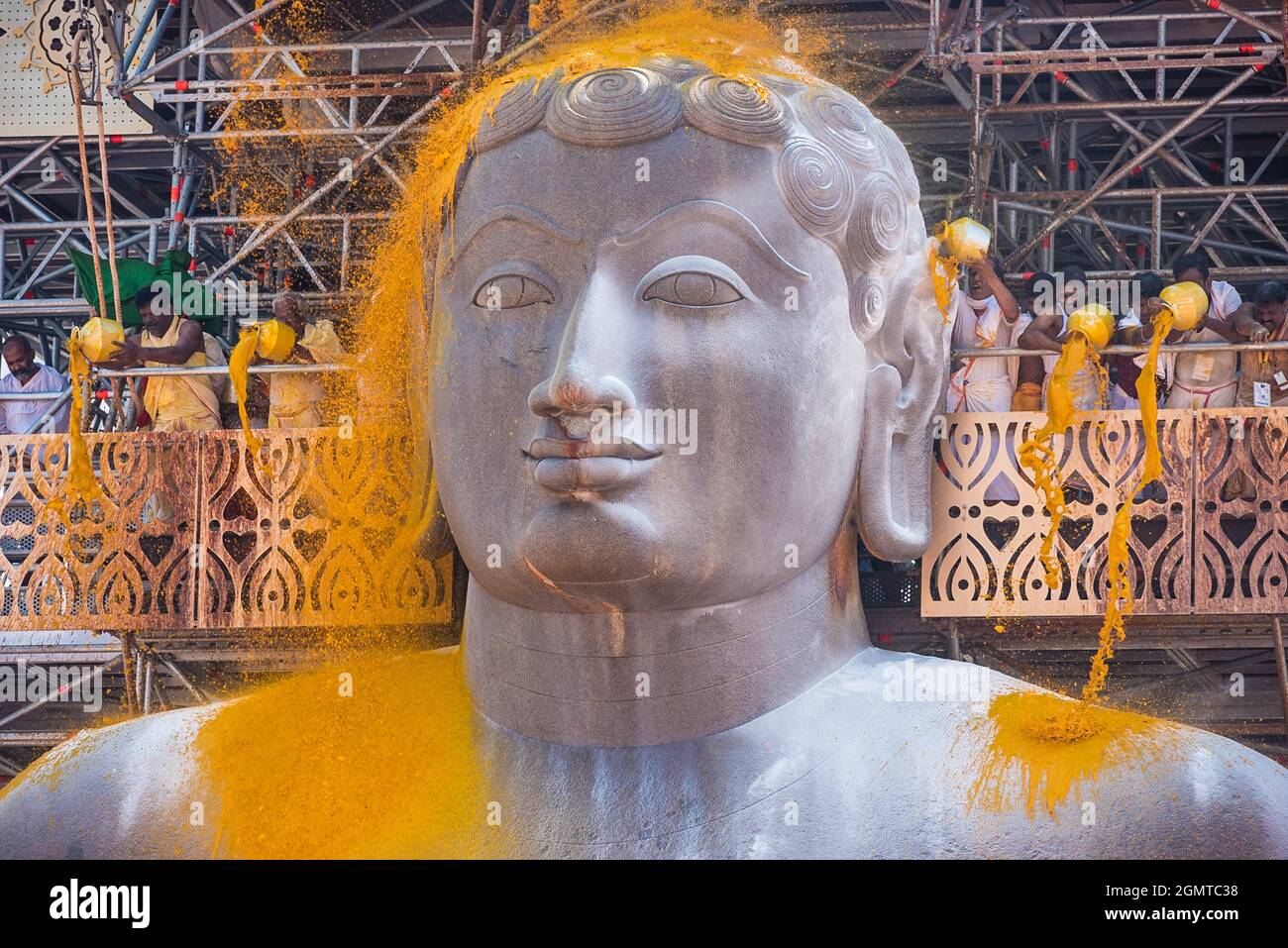Gomateshwara bahubali statue hi-res stock photography and images - Alamy