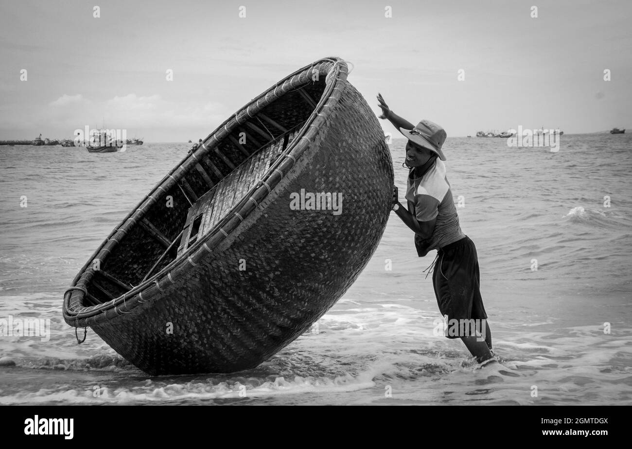 Back to the sea Black and White Stock Photos & Images - Alamy