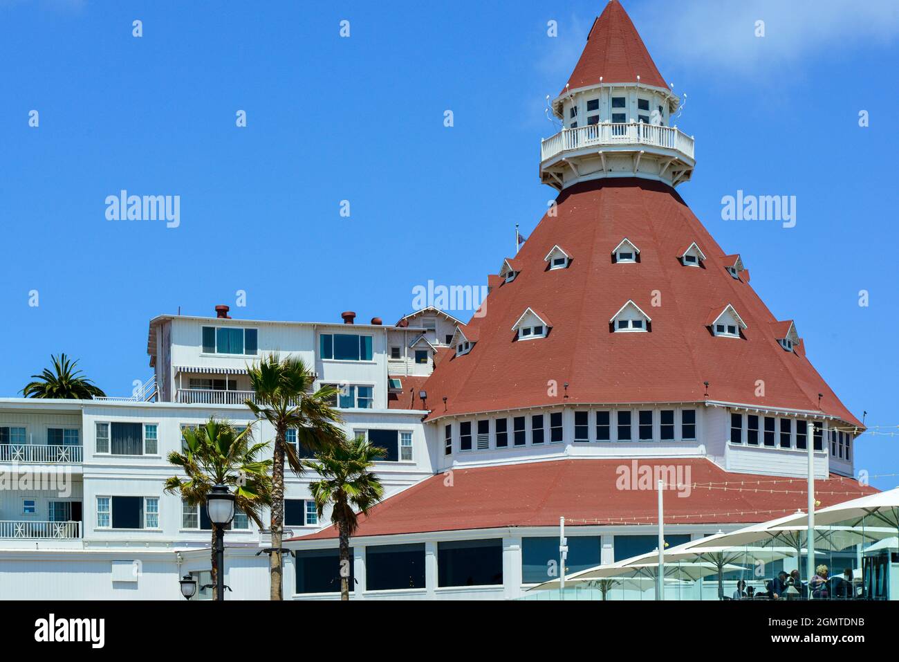 Victorian style hotel hi-res stock photography and images - Alamy