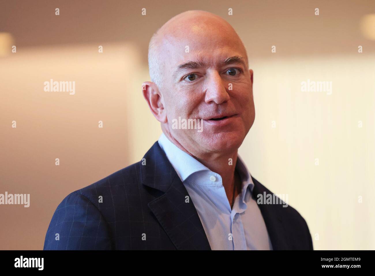 Jeff bezos hi-res stock photography and images - Alamy