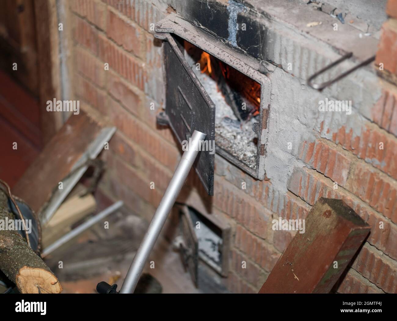 Wood burning stove open door hi-res stock photography and images - Alamy