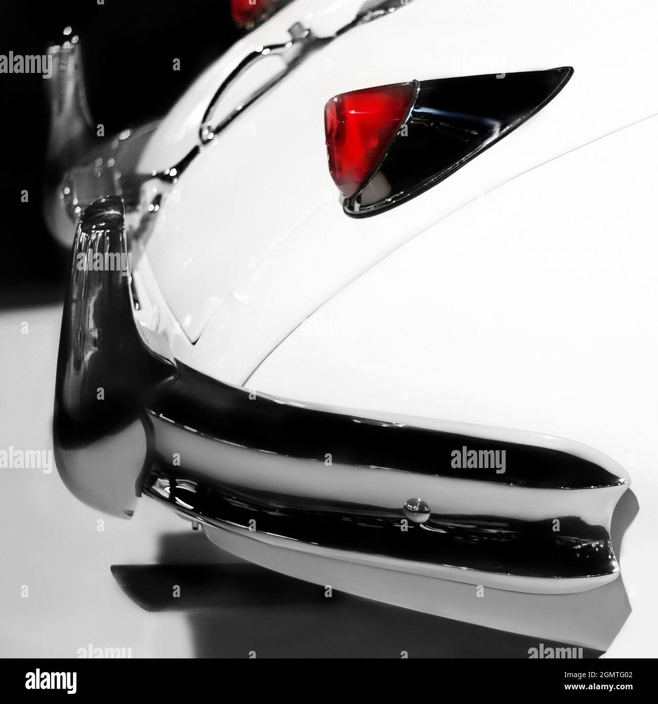 Vintage car headlight hi-res stock photography and images - Alamy