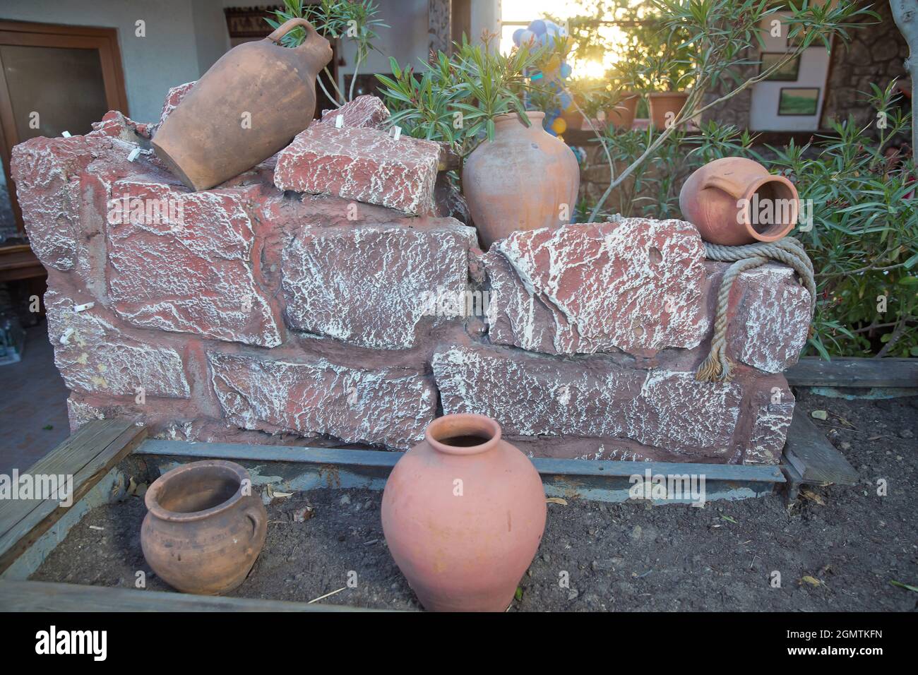 Jugs and pots made of clay hi-res stock photography and images - Alamy