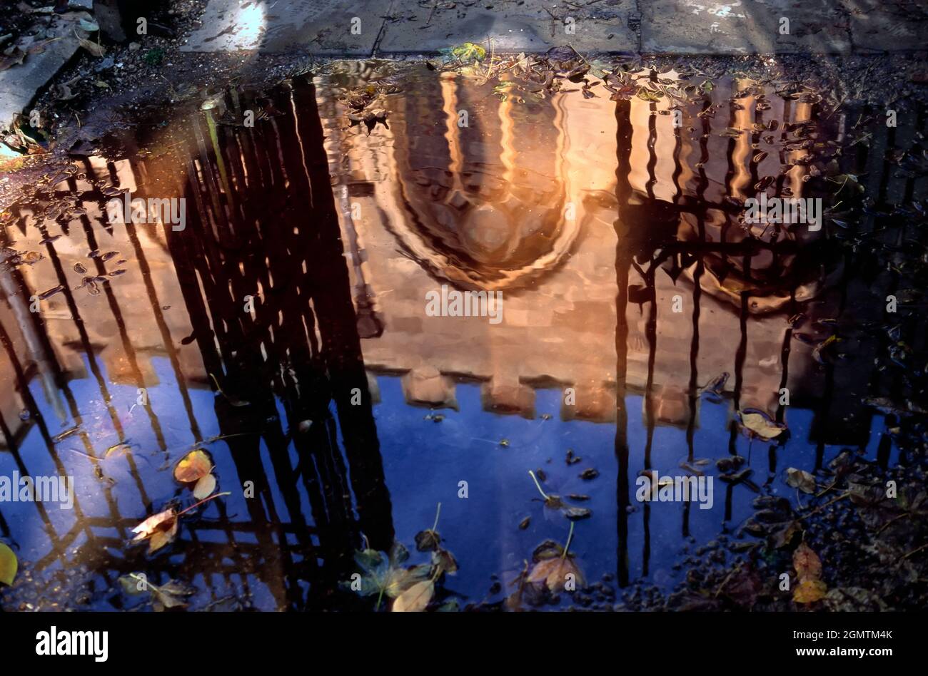 Oxford, Oxfordshire, UK - 2014; Merton College was founded back to the ...