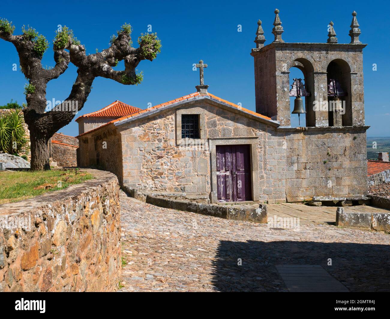 Castelo Rodrigo is a hilltop medieval castle in the scenic Douro Valley ...
