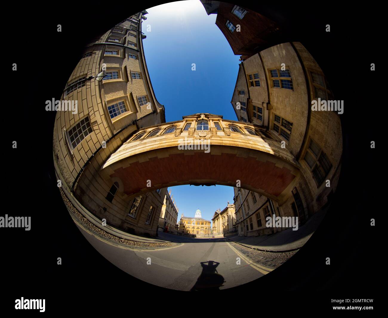 Two people linking arms hi-res stock photography and images - Alamy