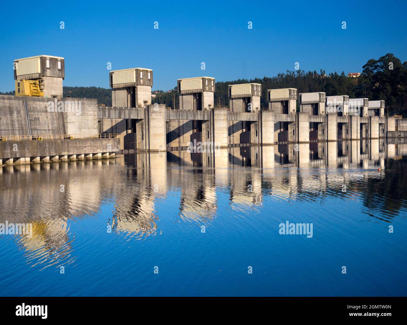 The scenic Douro Valley, which runs from the Atlantic coast at Porto ...