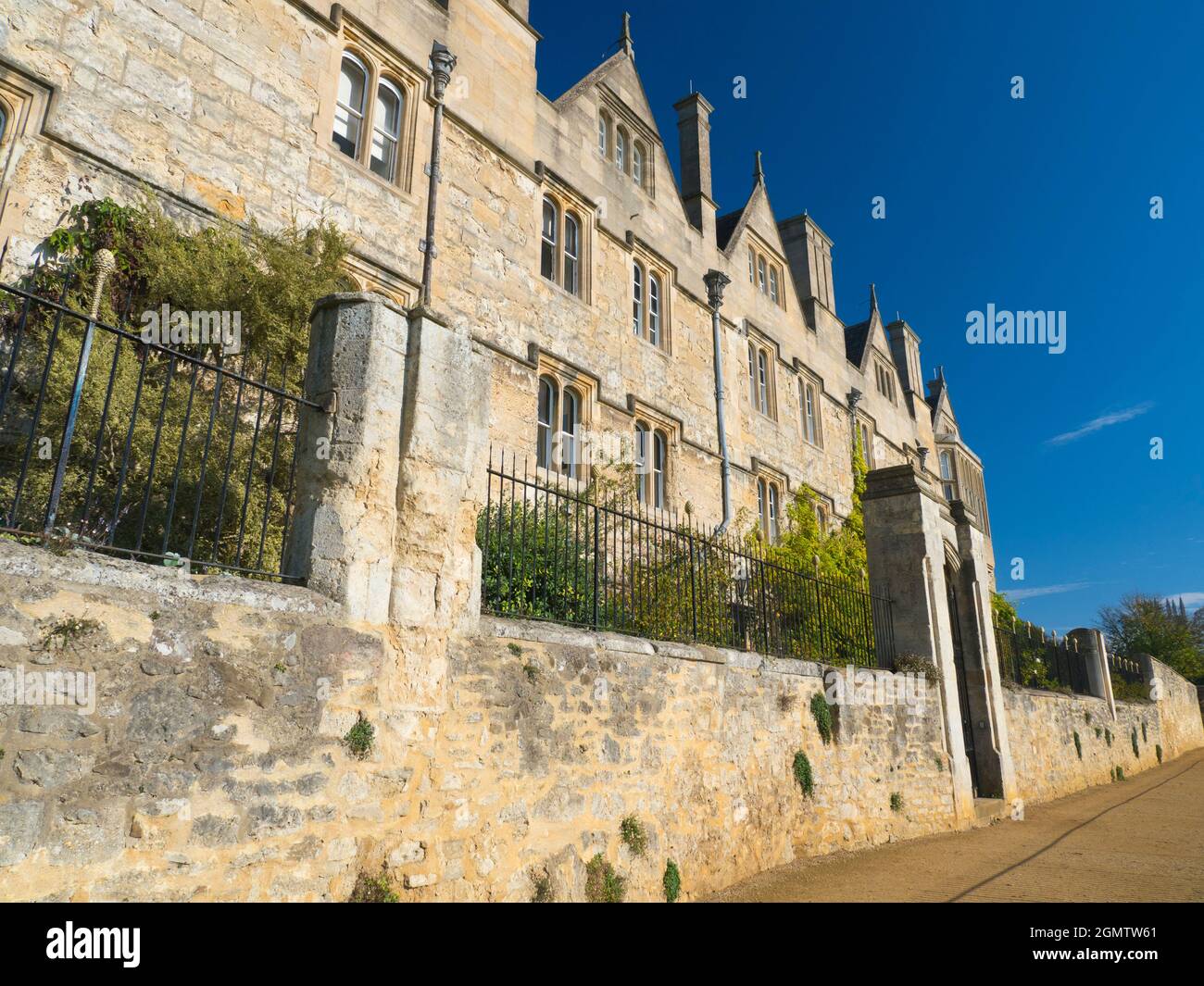 Oxford, England - 19 October 2018; Deadman's Walk is a scenic public ...