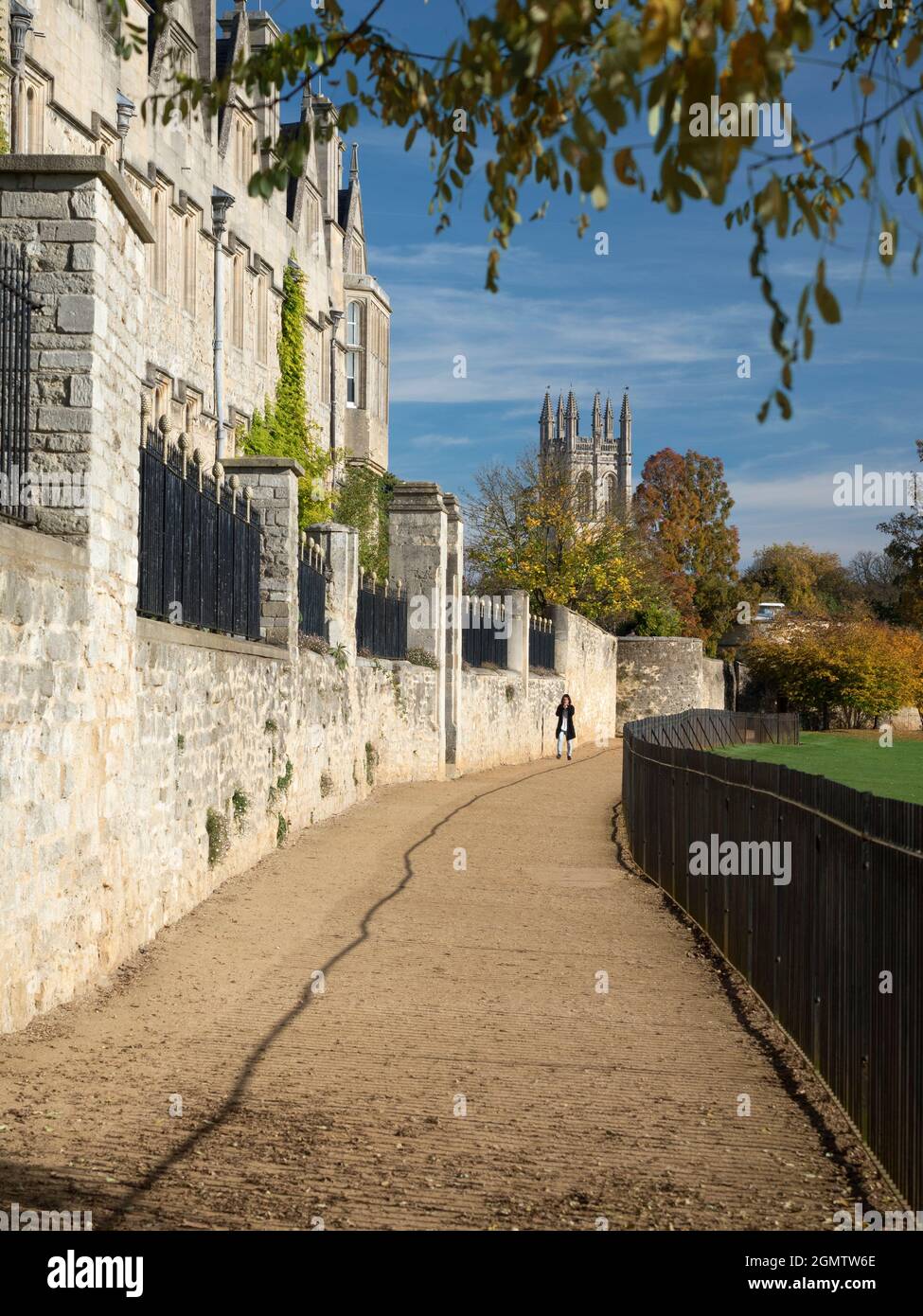 Deadman's Walk is a scenic footpath running east-west in central Oxford ...