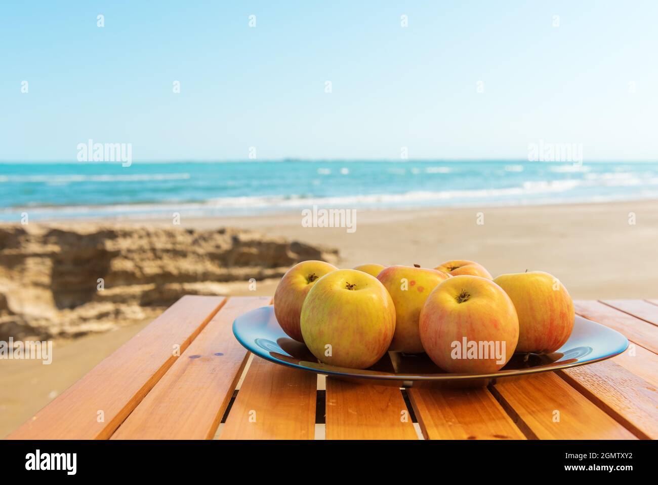 Exotic beach picnic hi-res stock photography and images - Alamy