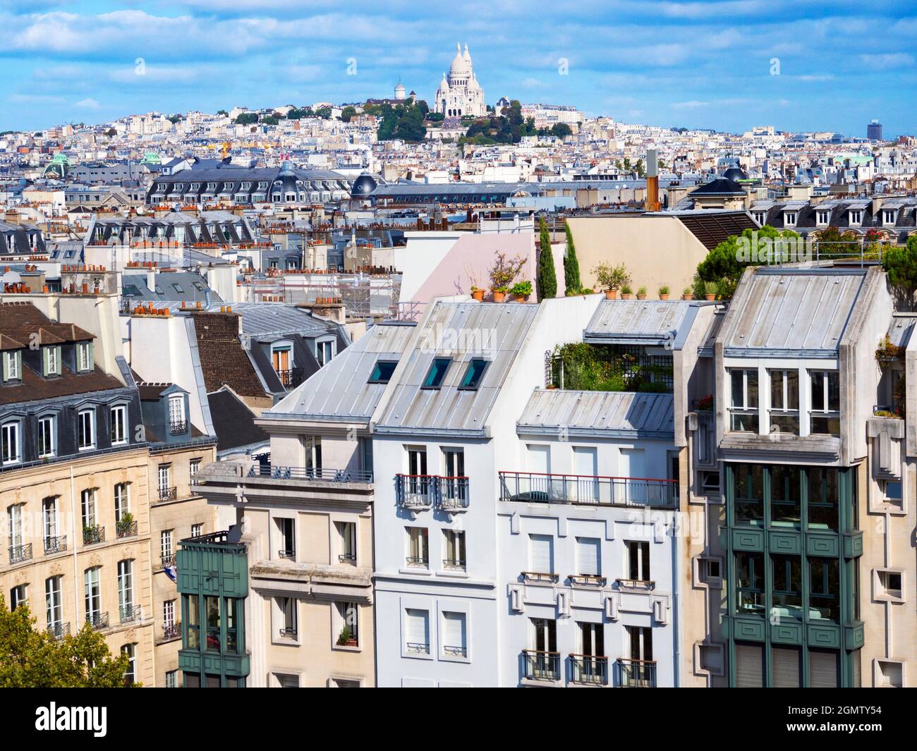 Paris window view hi-res stock photography and images - Alamy