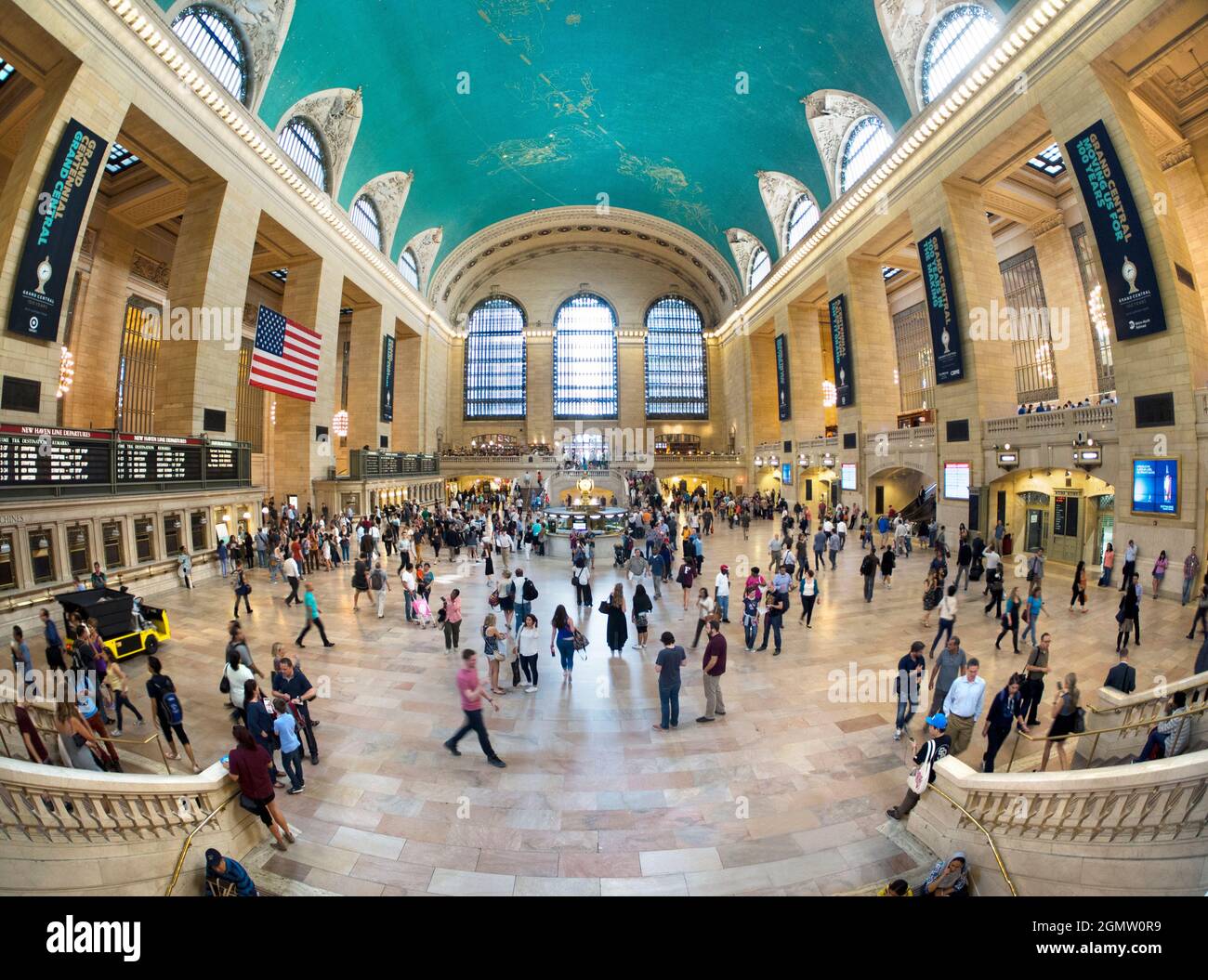 New york grand central station ceiling hi-res stock photography and ...