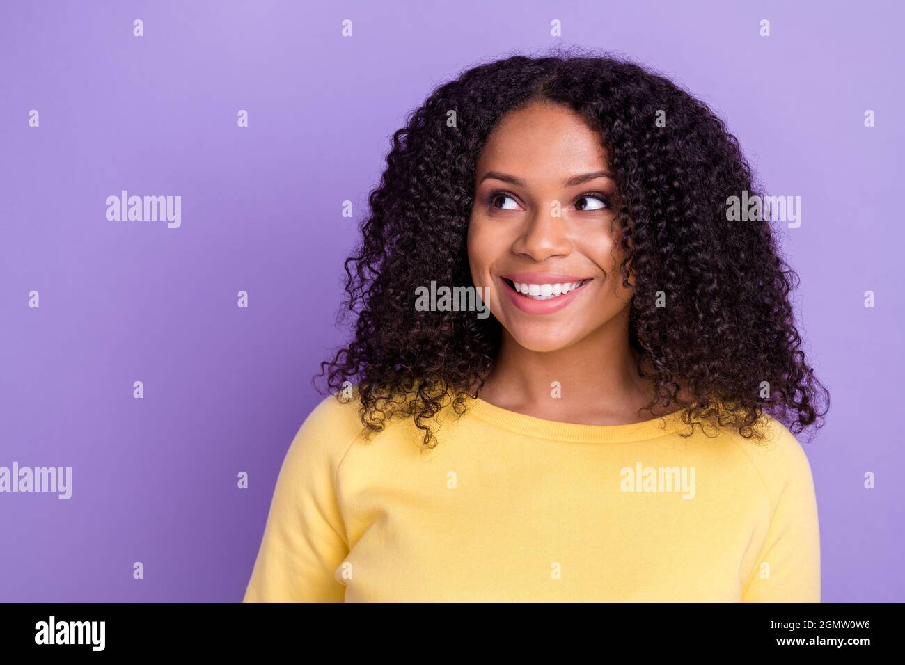 Photo of young good mood smiling dreamy african woman look copyspace ...