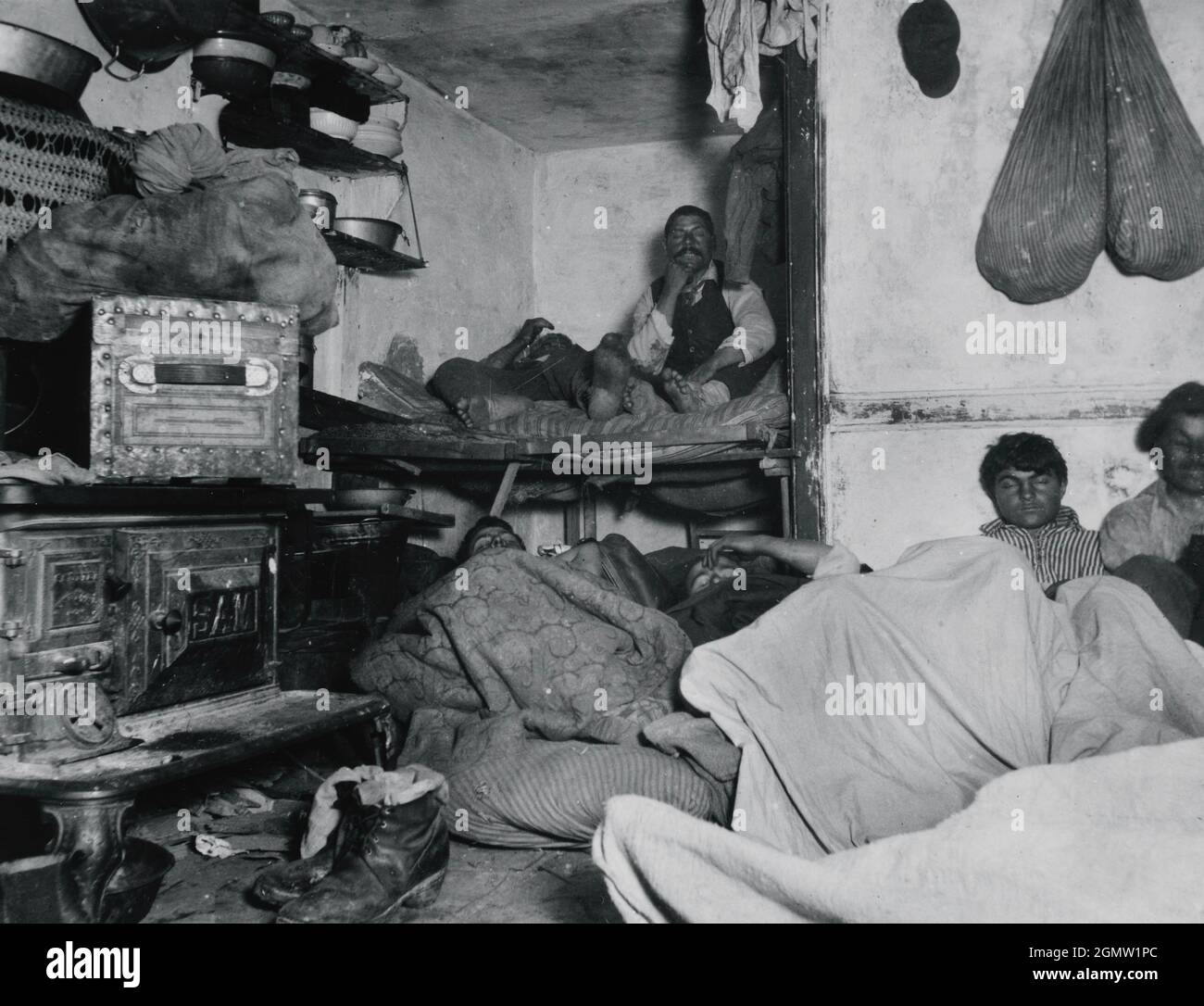 Jacob riis how the other half lives hi-res stock photography and images ...