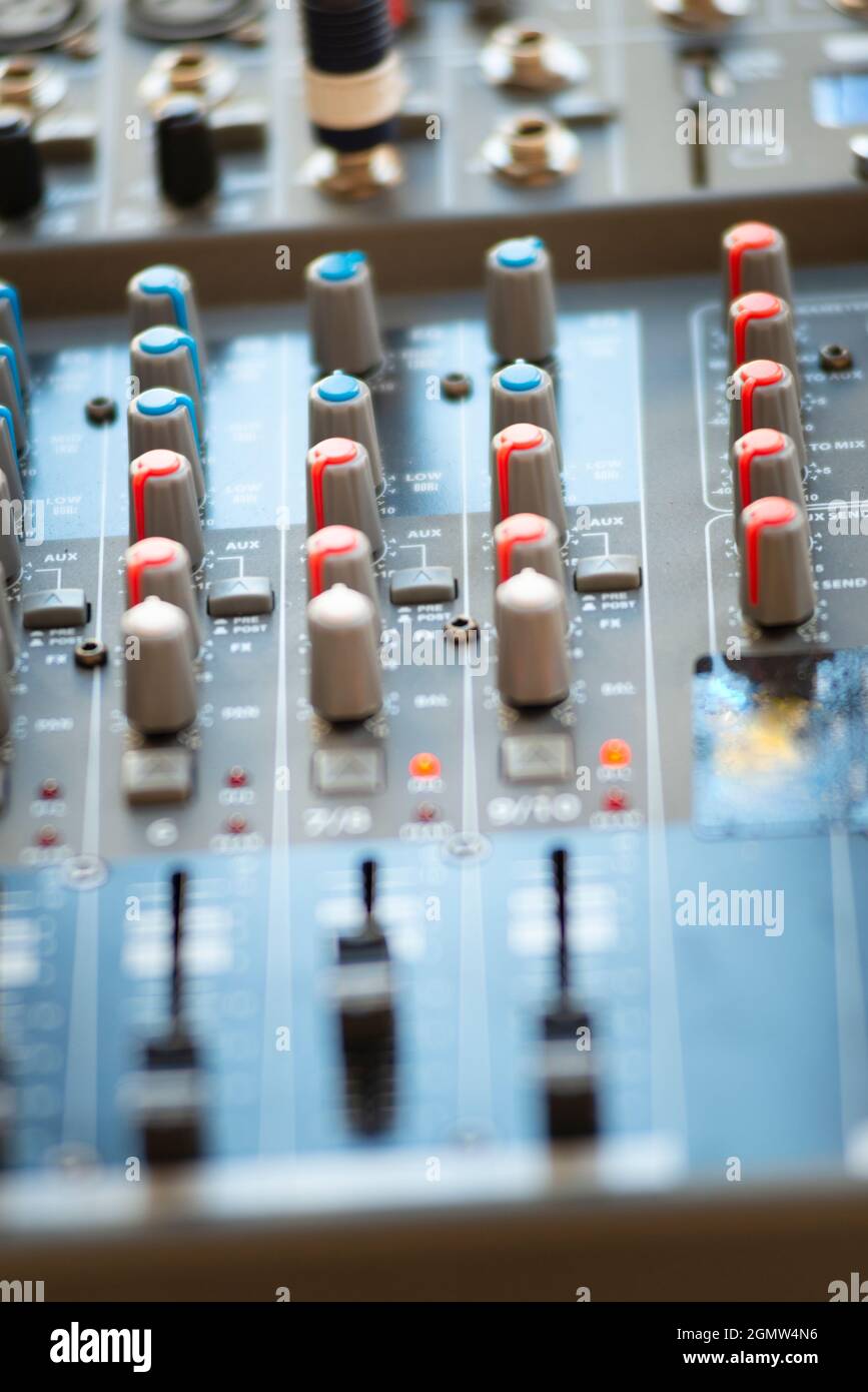Recording console hi-res stock photography and images - Alamy