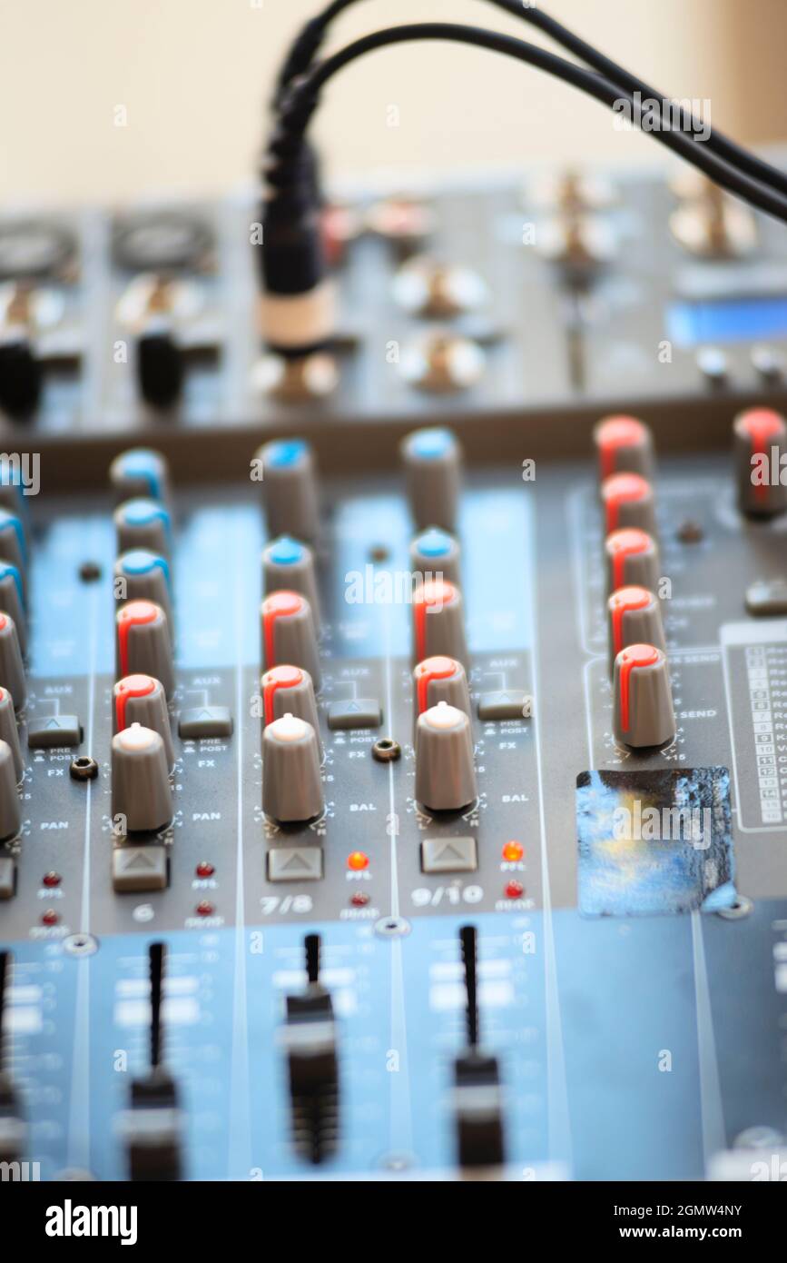 Recording console hi-res stock photography and images - Alamy