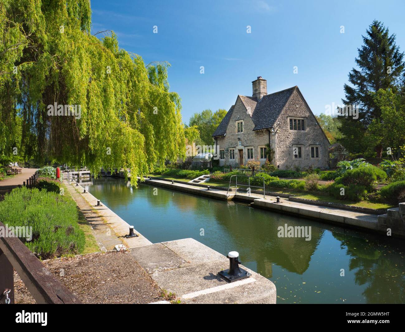 Iffley, Oxfordshire - England - May 2019; The Thames Path walkway is a ...